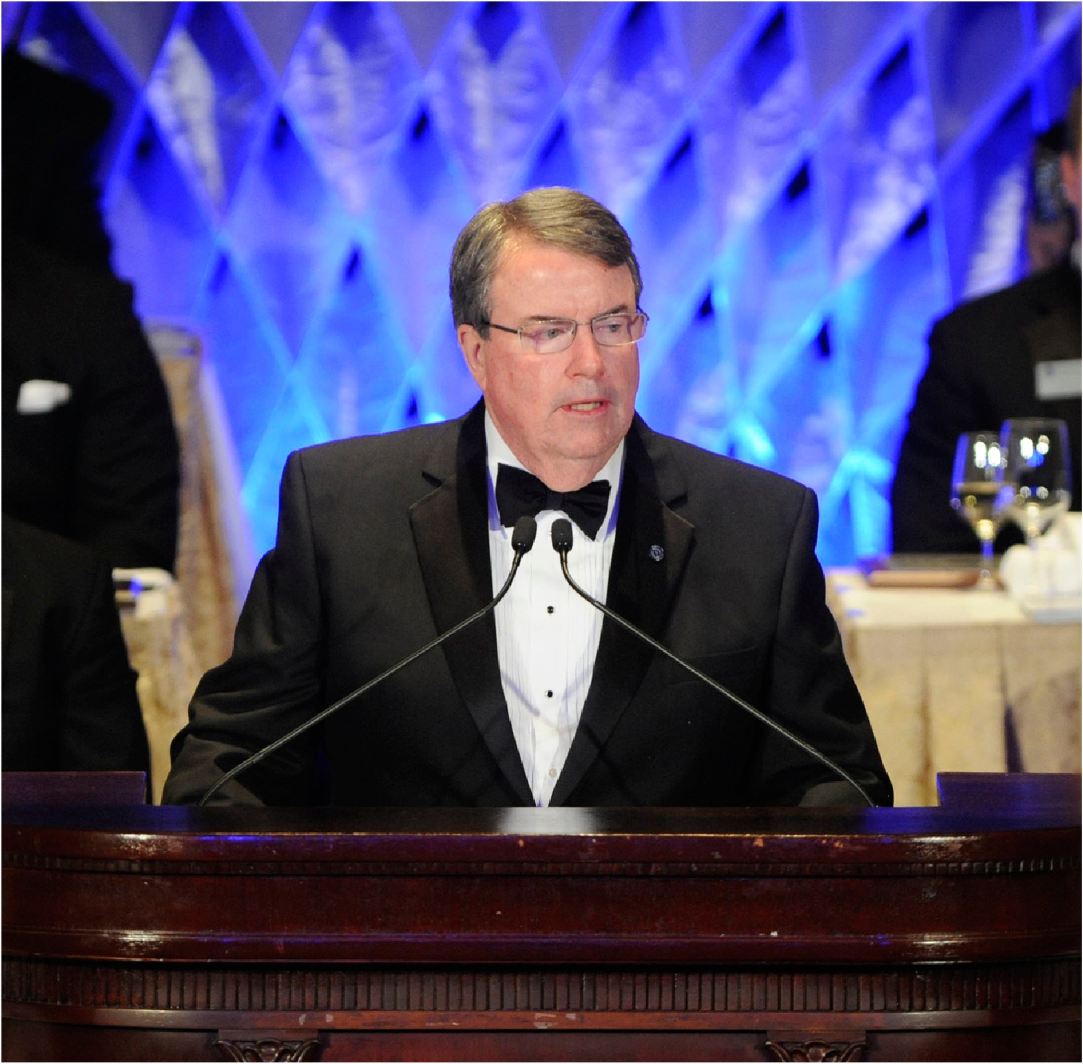 🎙️ Going Deep E3: President & CEO of the National Football Foundation ...