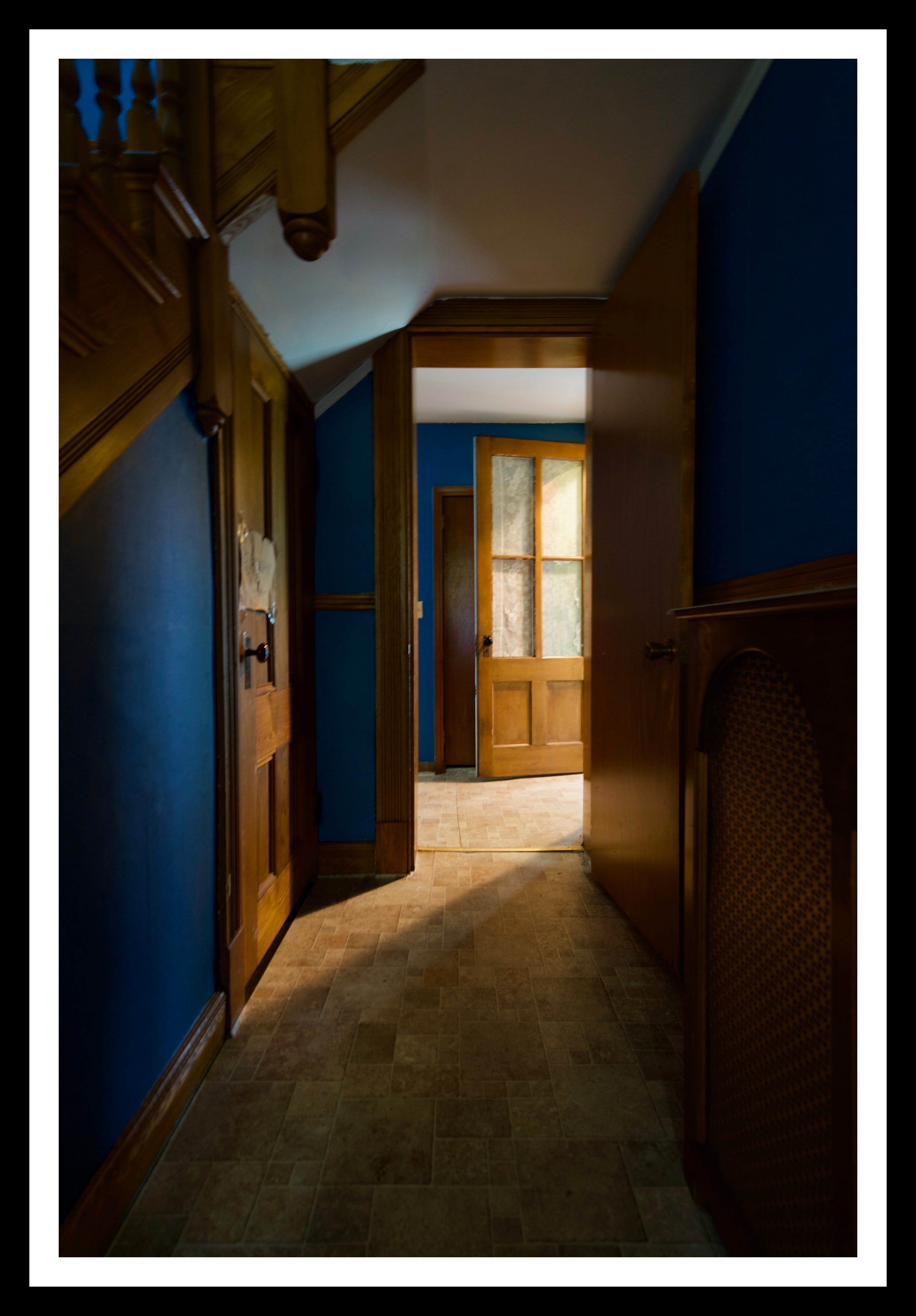 Every Picture - by Carol Mossa - The Footloose Muse