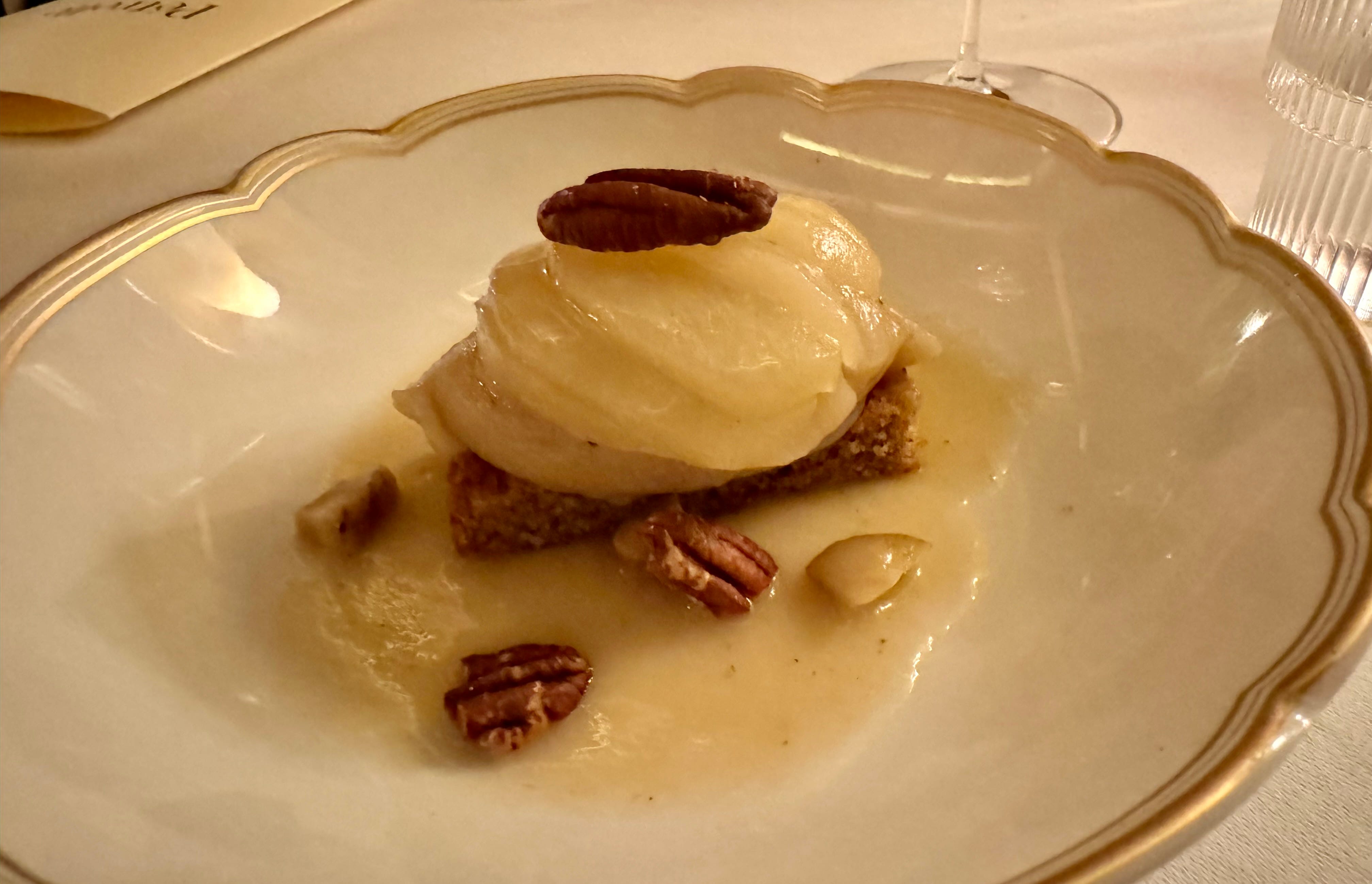 Pétrelle, 34 rue Pétrelle, Paris 9 - by Claude Kolm