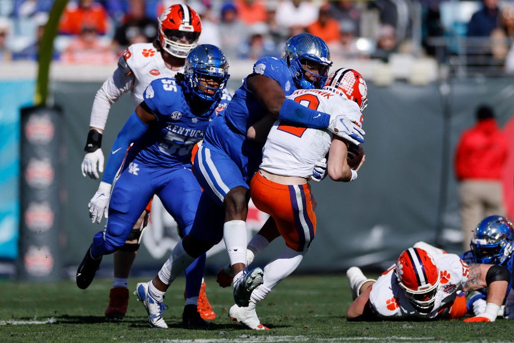 2025 Draft - Kentucky's DT Deone Walker - by Bob Sturm