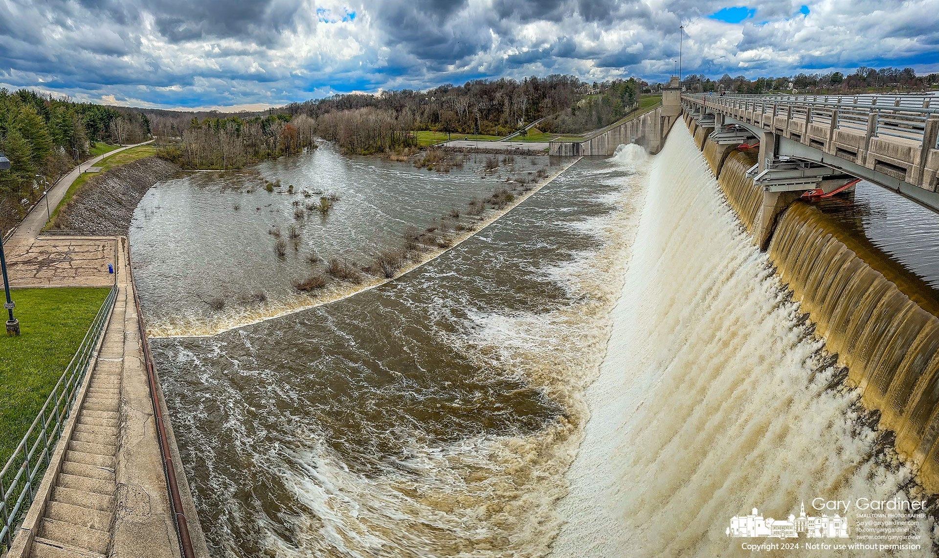 Record Water Level Over The Dam - by Gary Gardiner