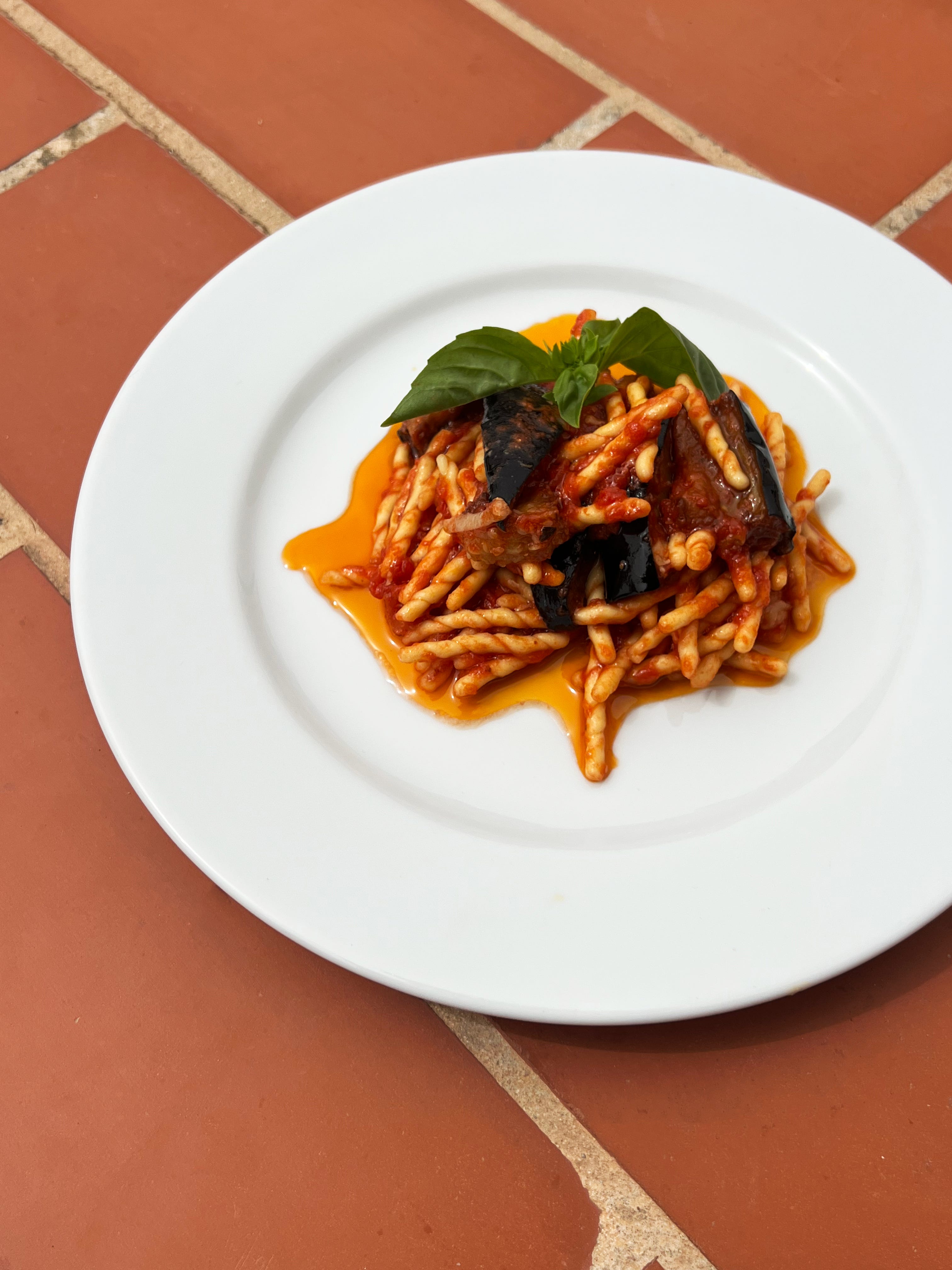 RECEPT // TROFIE MET GEFRITUURDE AUBERGINE - Tess Fluit