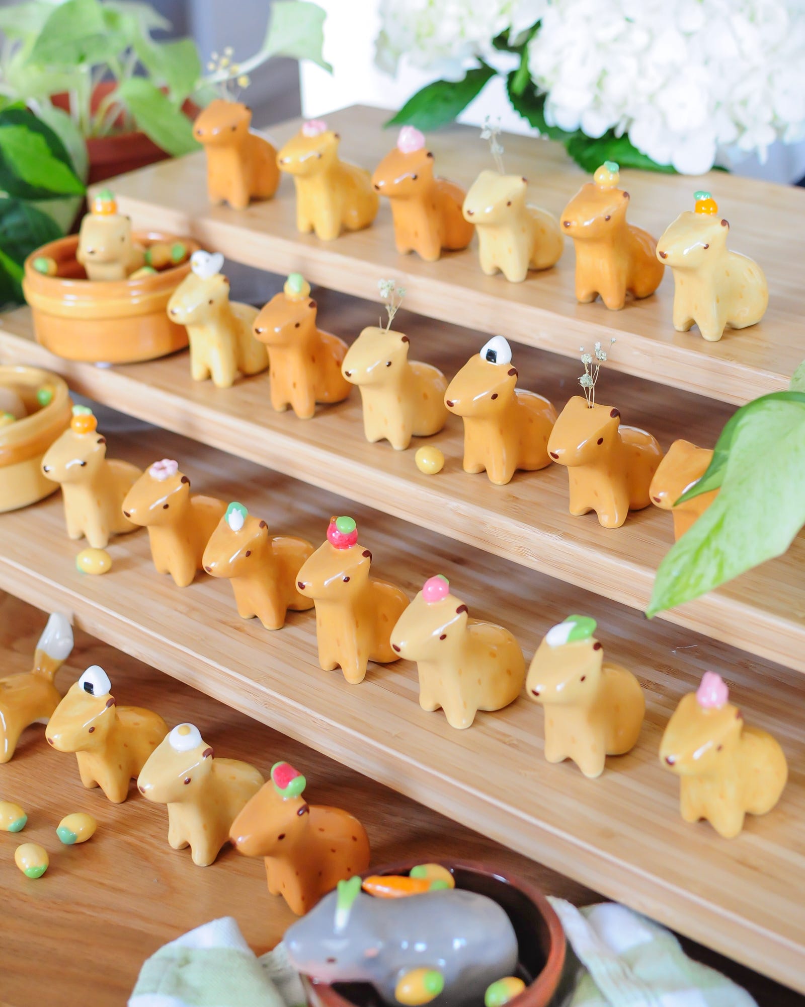 Ceramic capybaras & red envelopes drop is live now!