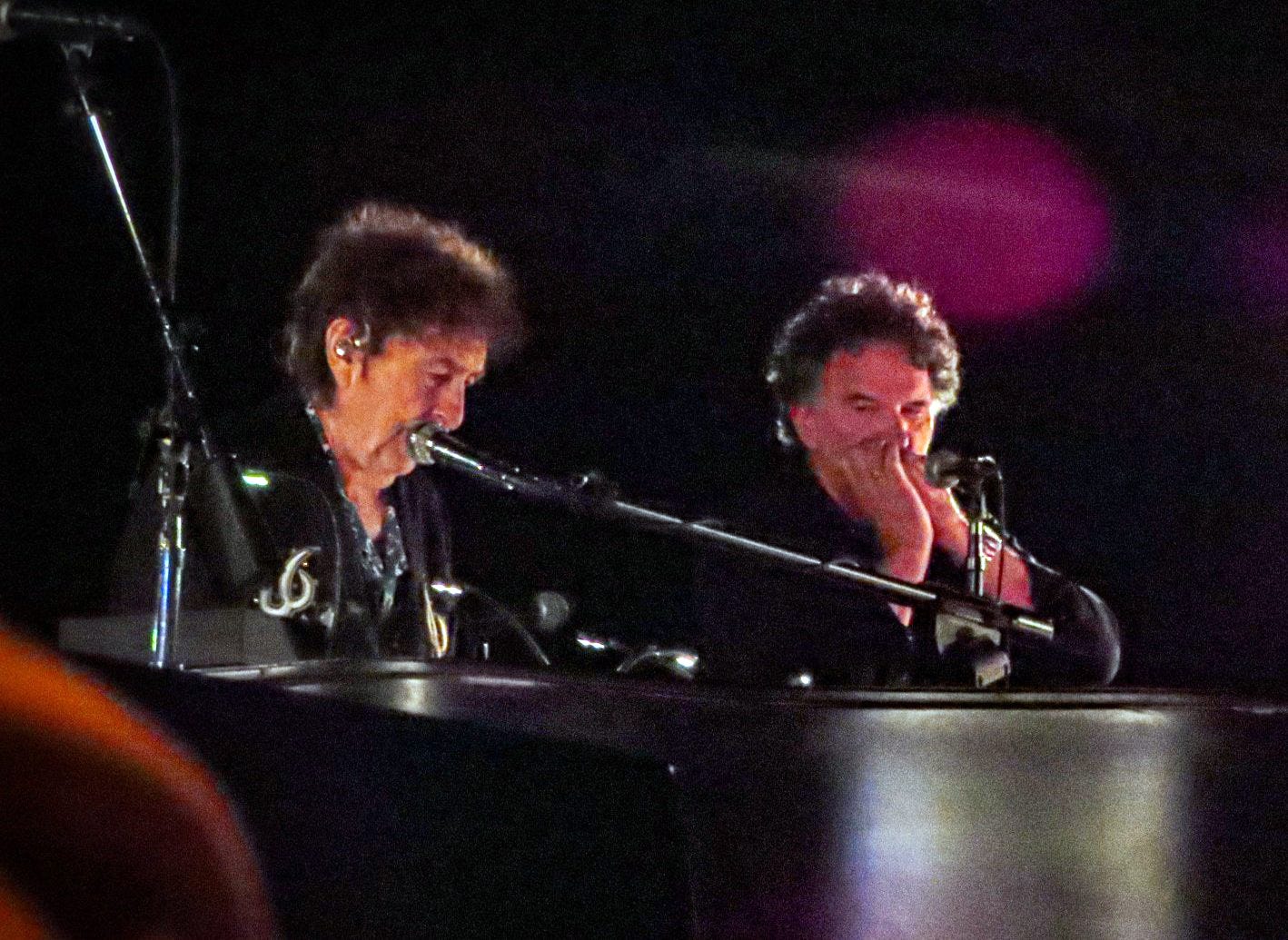 Mickey Raphael Talks Playing Harmonica with Bob Dylan on This Summer’s ...