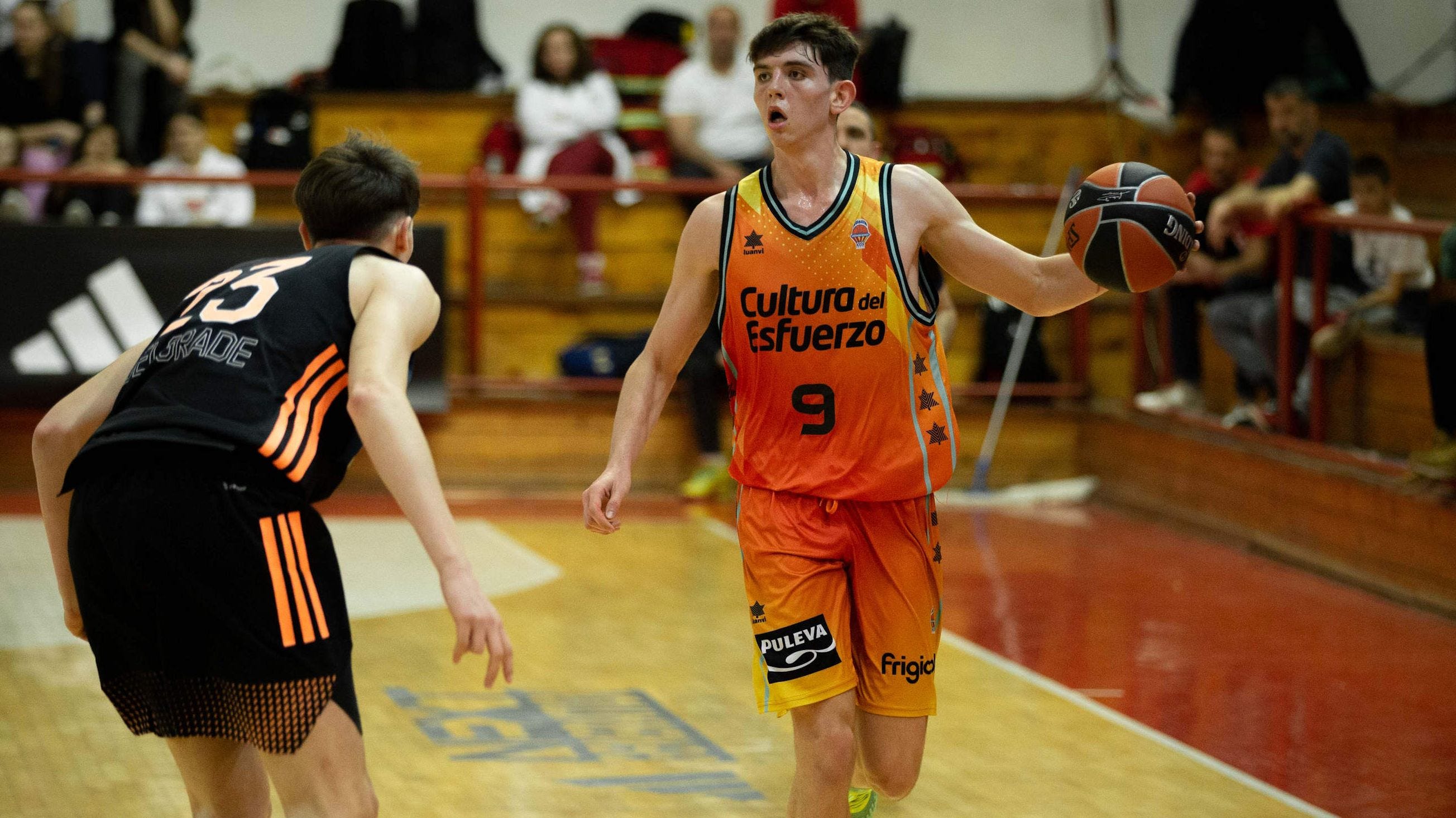 Sergio de Larrea Scouting Report - by Ersin Demir