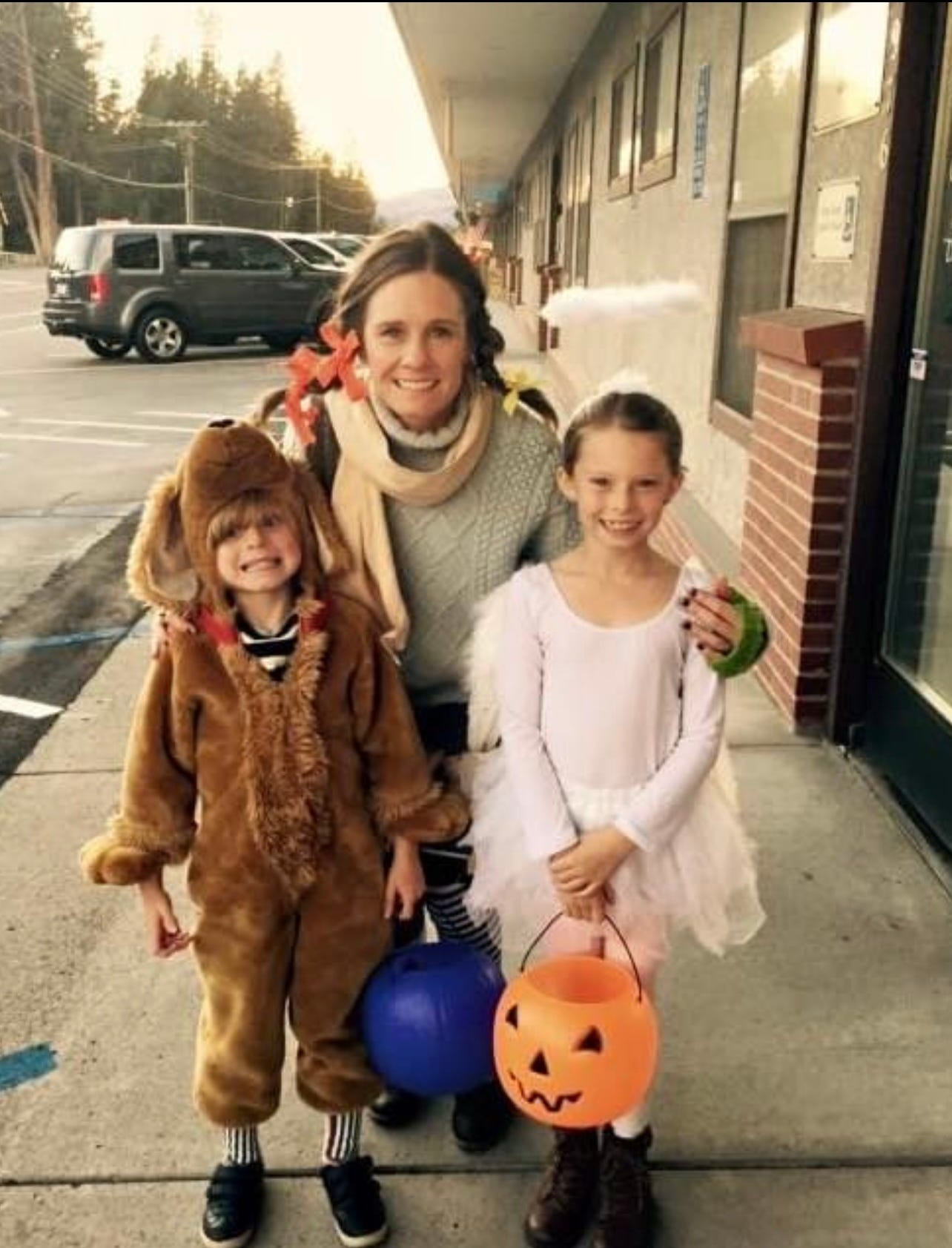 creative book-inspired halloween costumes for grown-ups