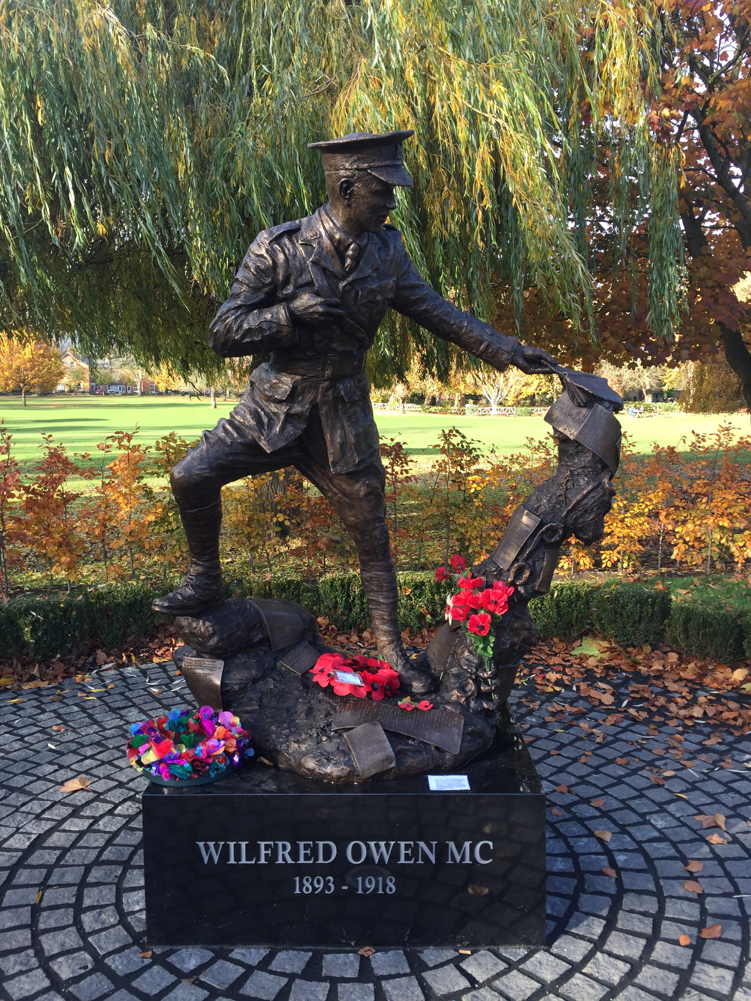 Becoming artists of ourselves: Wilfred Owen on life's haunting ...