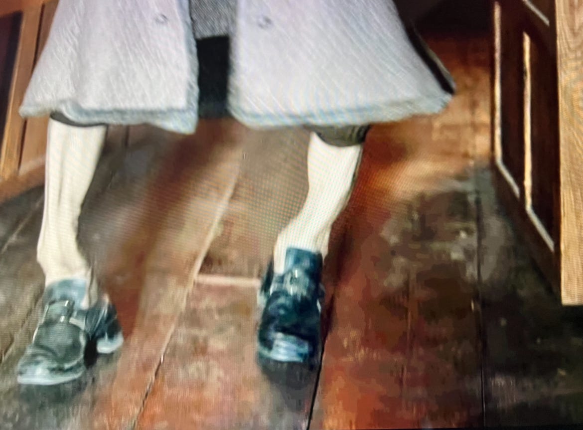 Ep 102 - Castle Leoch - Colum's Legs - by Mary Dan Eades