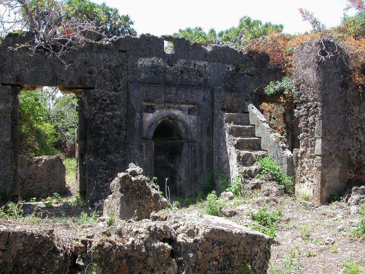 A social history of the Lamu city-state (1370-1885)