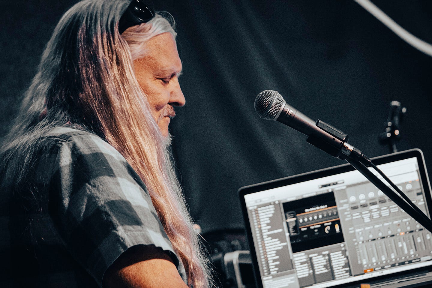 Singing Along to A.A. Bottom - by Troy Larson