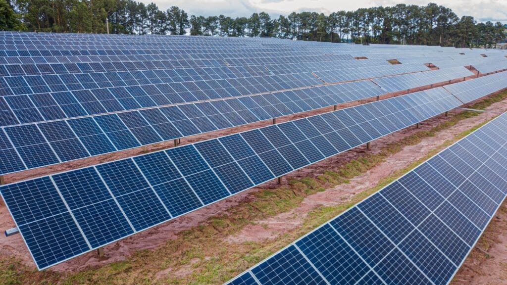 EDP inaugura usinas de energia solar e anuncia desconto de 18% para ...