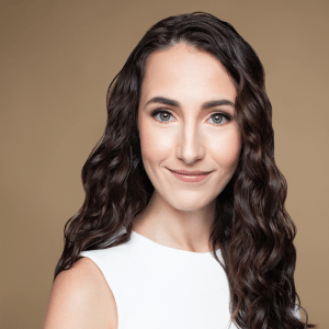 The Rise of Uncredentialed Therapists with Julia Catlin...