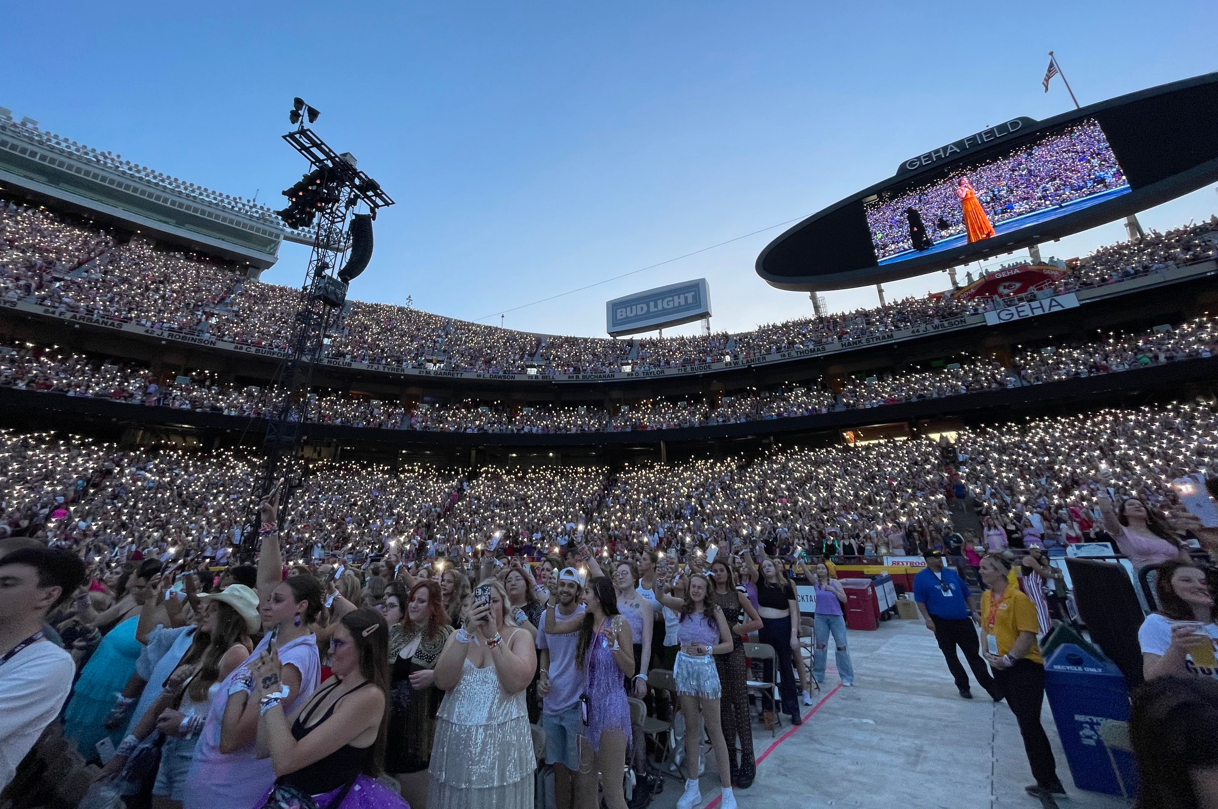 The effortless effort of the Eras Tour - by Caroline Siede