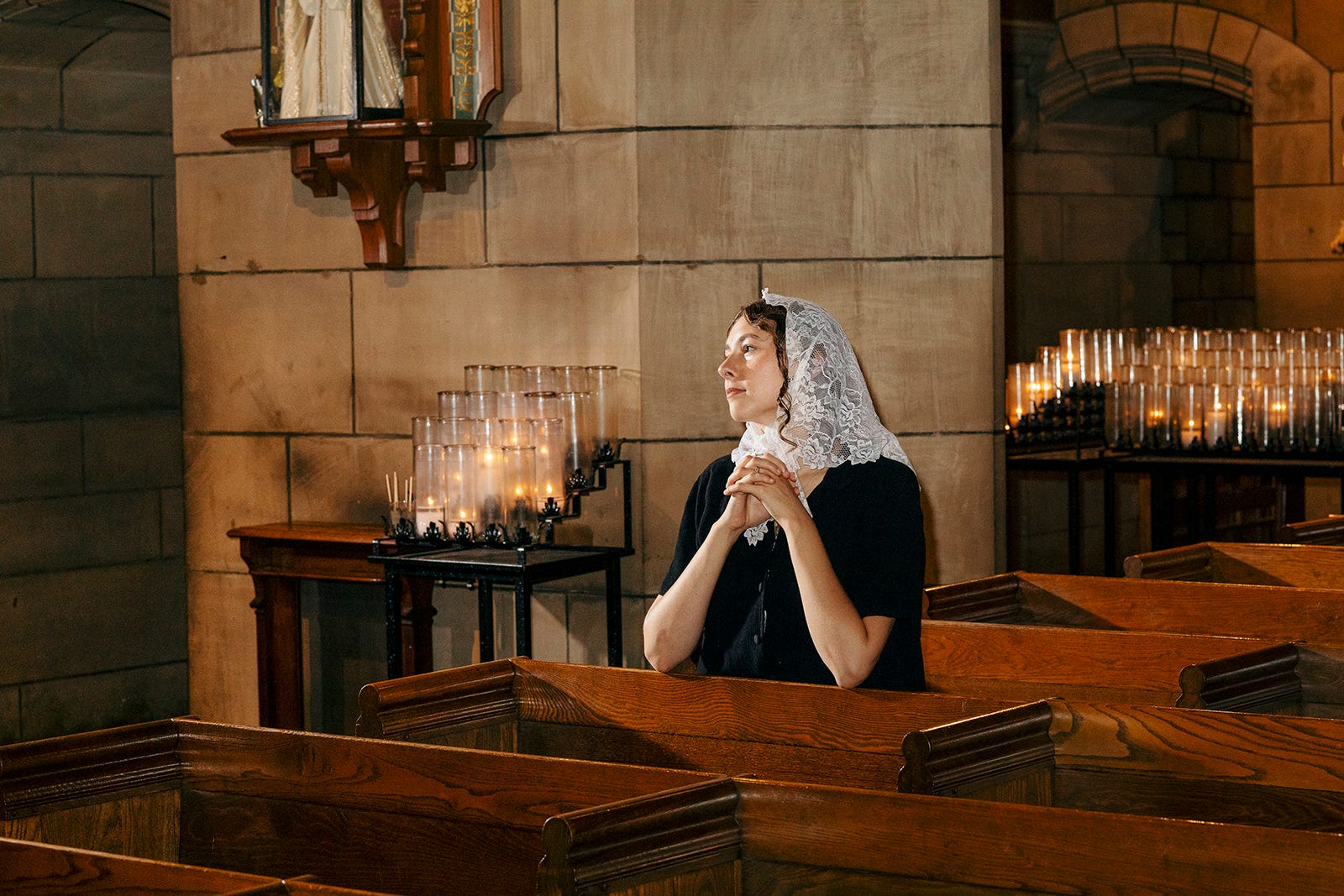 The Young Catholic Women Bringing Back Veils
