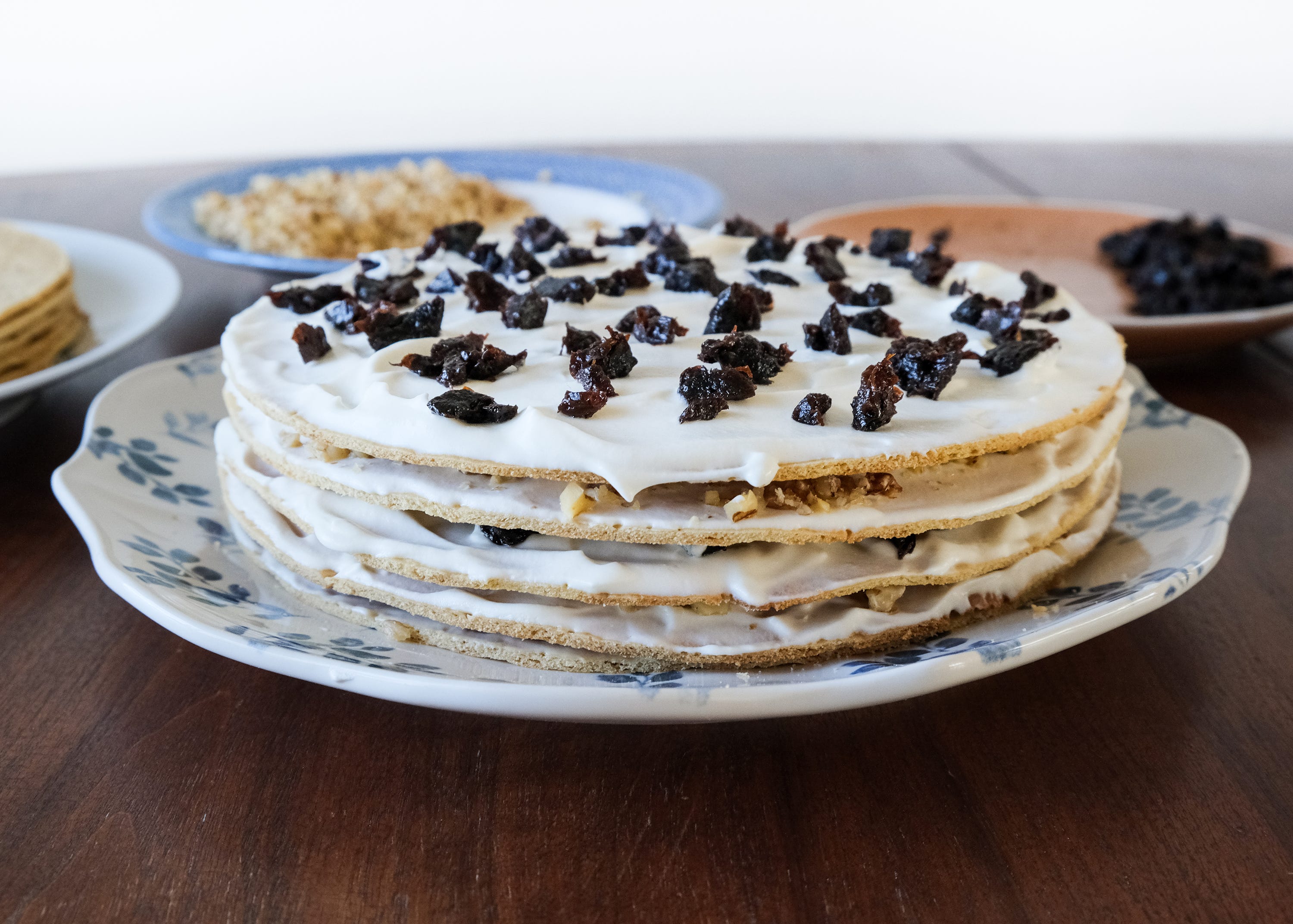 Medovyk – delicious Ukrainian honey cake recipe