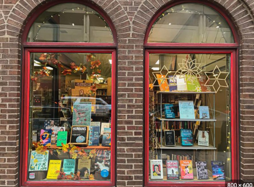 East Coast Reading, a Statue in Florida