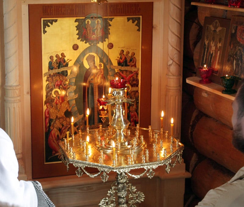 How to light candles in the temple - The Old Believers