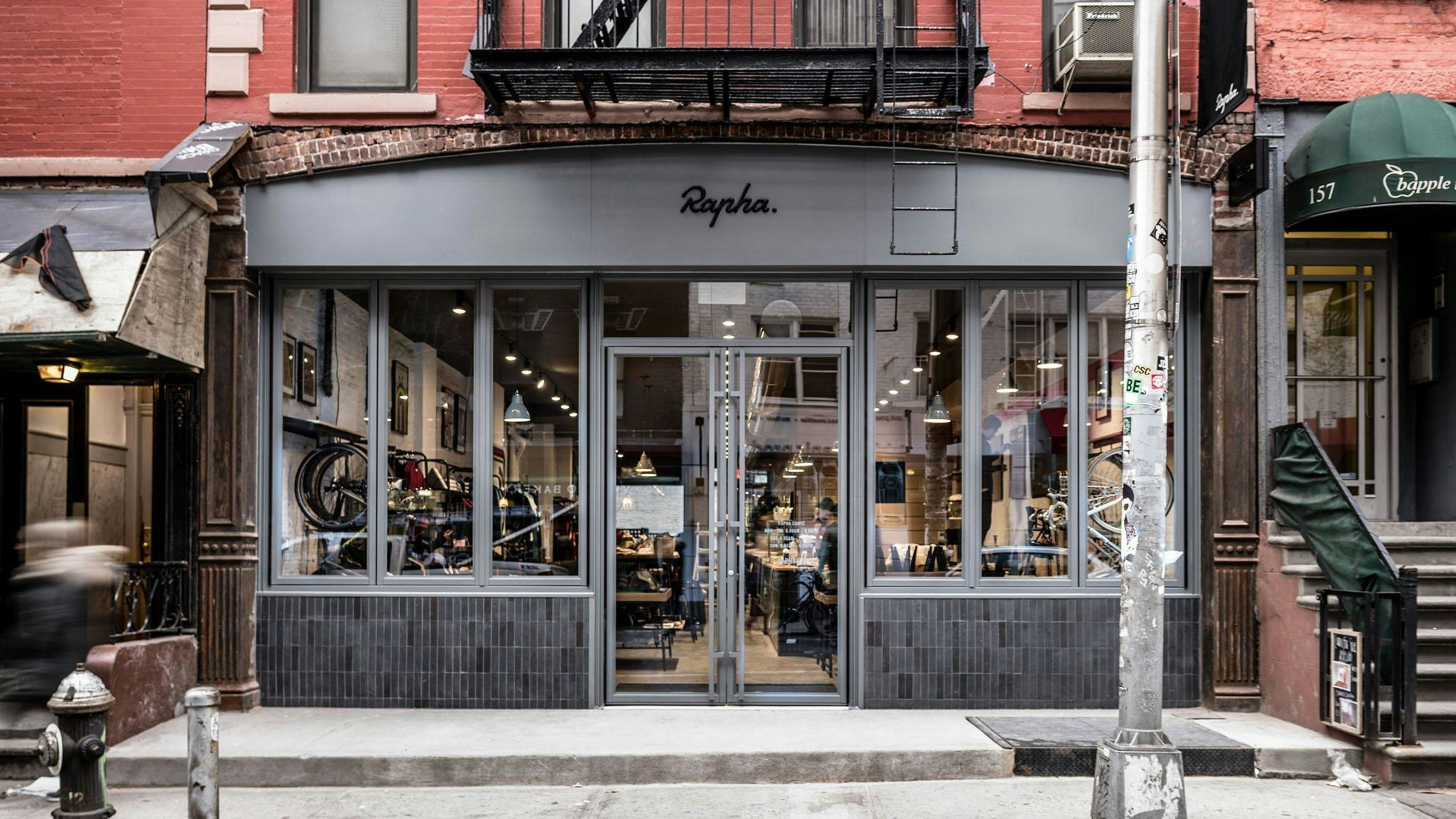 #44: Chengdu Disney 🏰, China's 1st F1 driver 🏁, Rapha enters China 🚴 ...