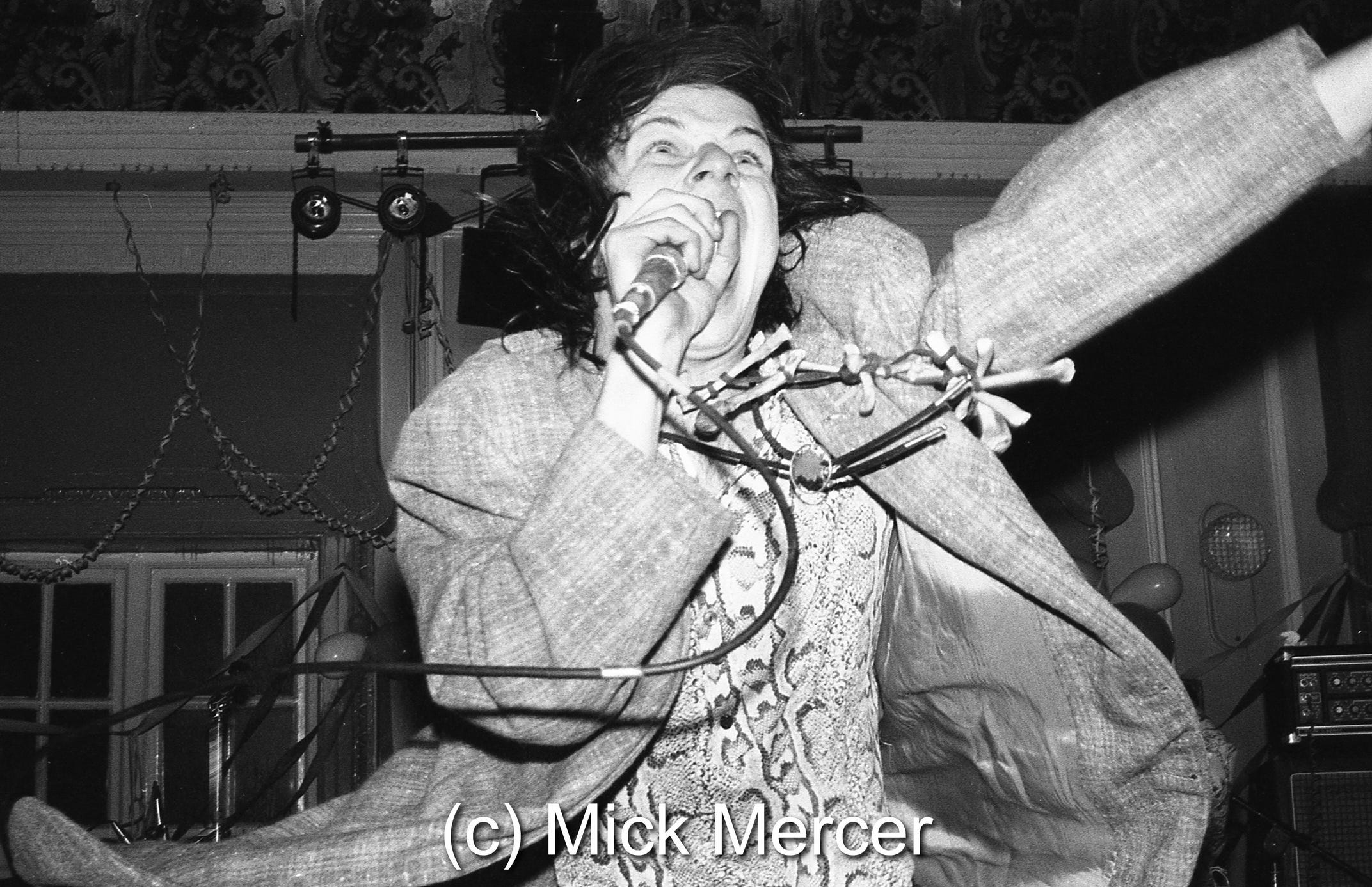 ON THIS DAY ... in 1983 - TURKEY BONES!