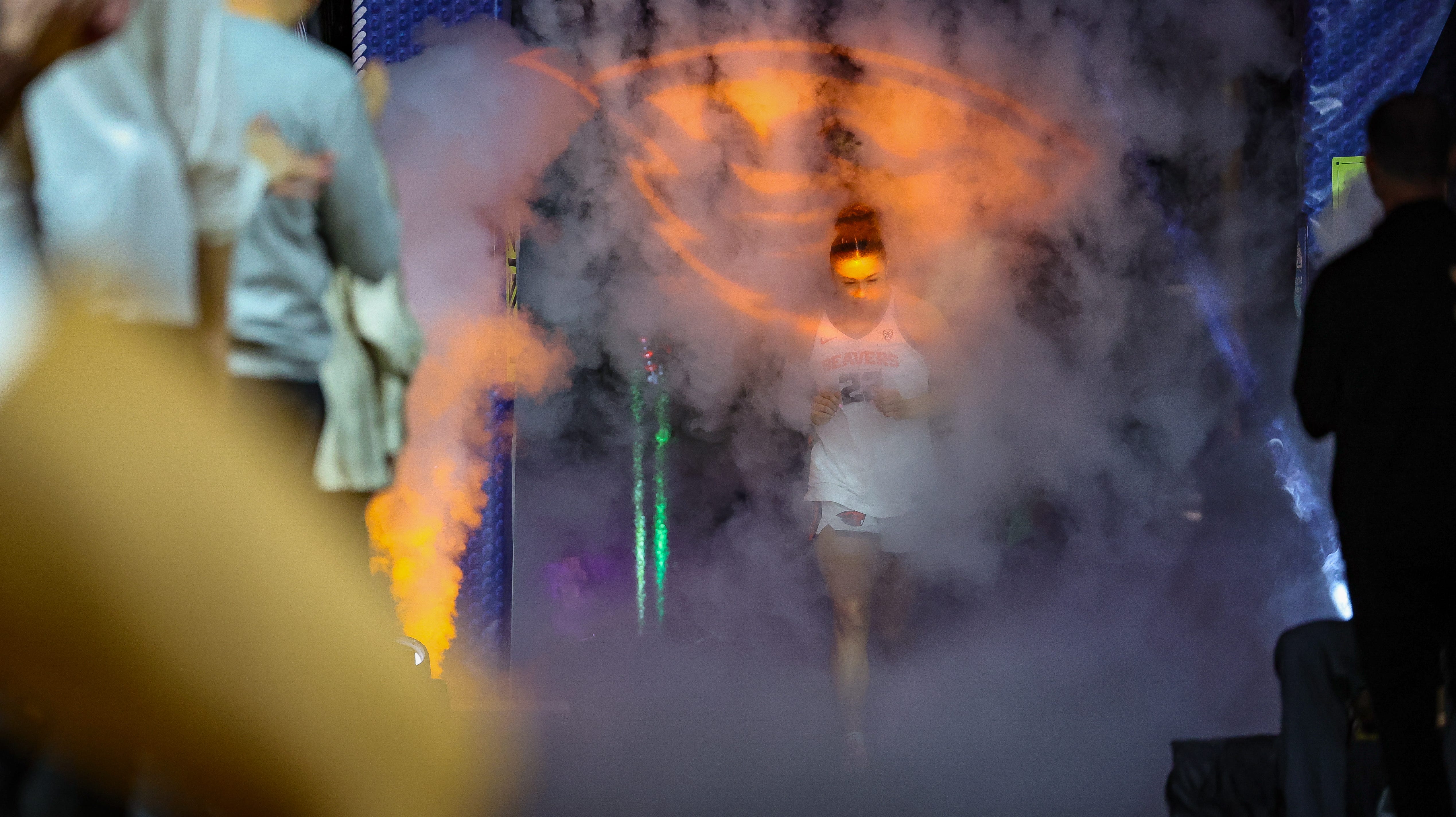 Canzano: Pac-12 trying to see through the Vegas smoke