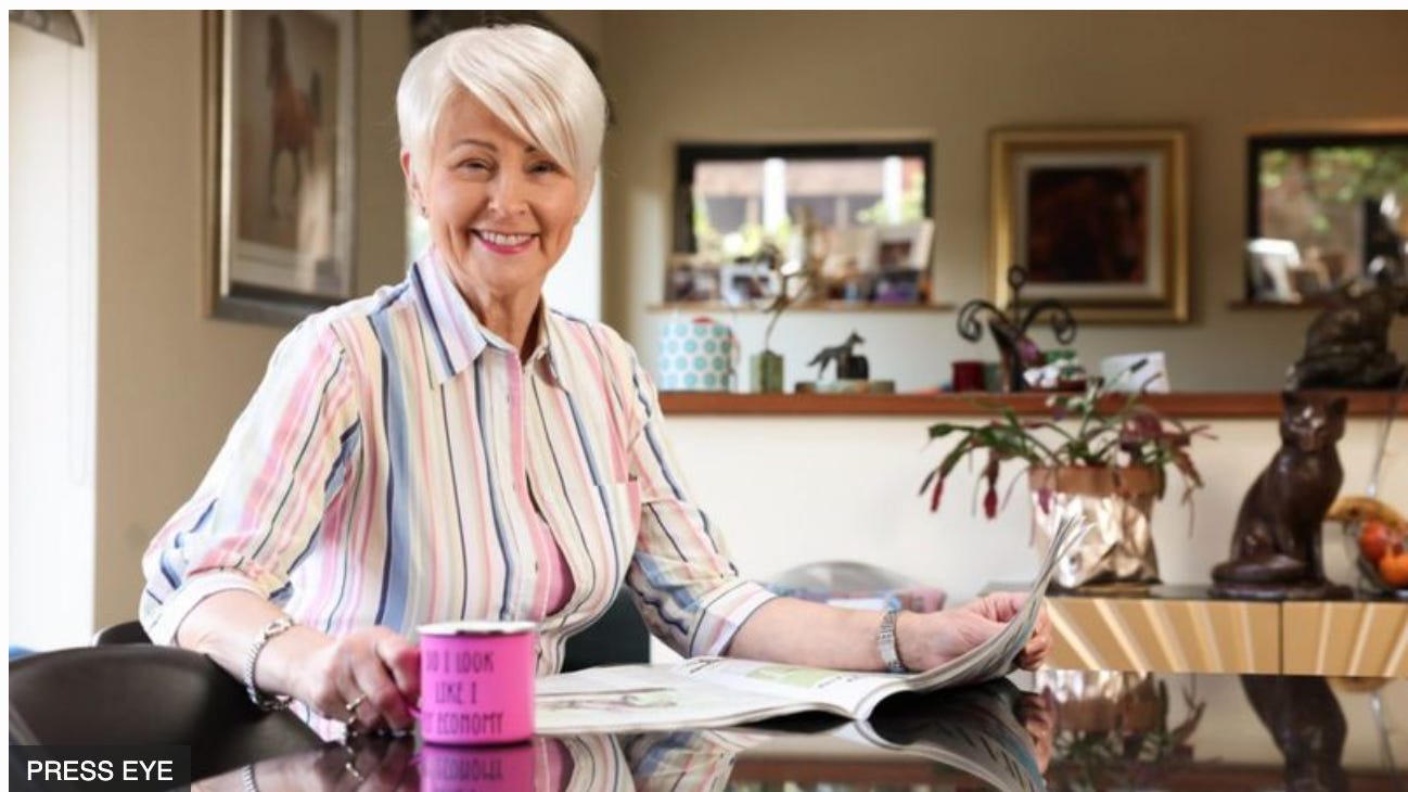 Kelly Ripa "mysteriously absent" from her show; Carson Daly "goes ...