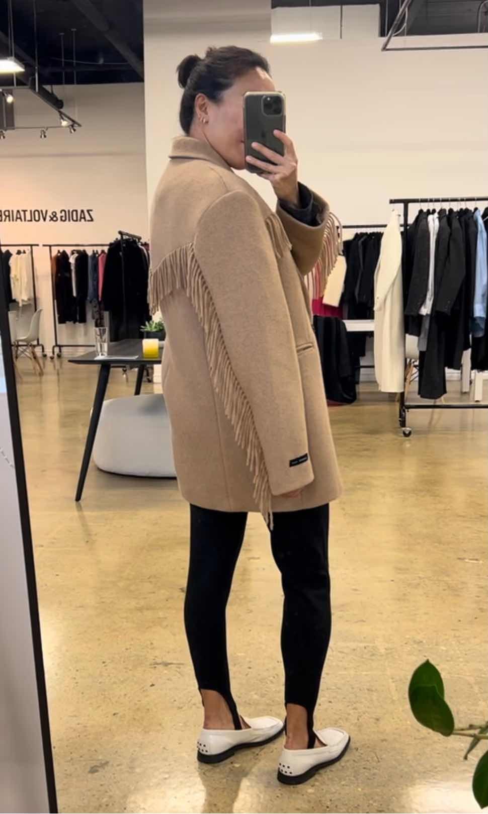 AMA Sourcing Edition: Crossbody Bags, Metallic Pointed Flats, Gold ...