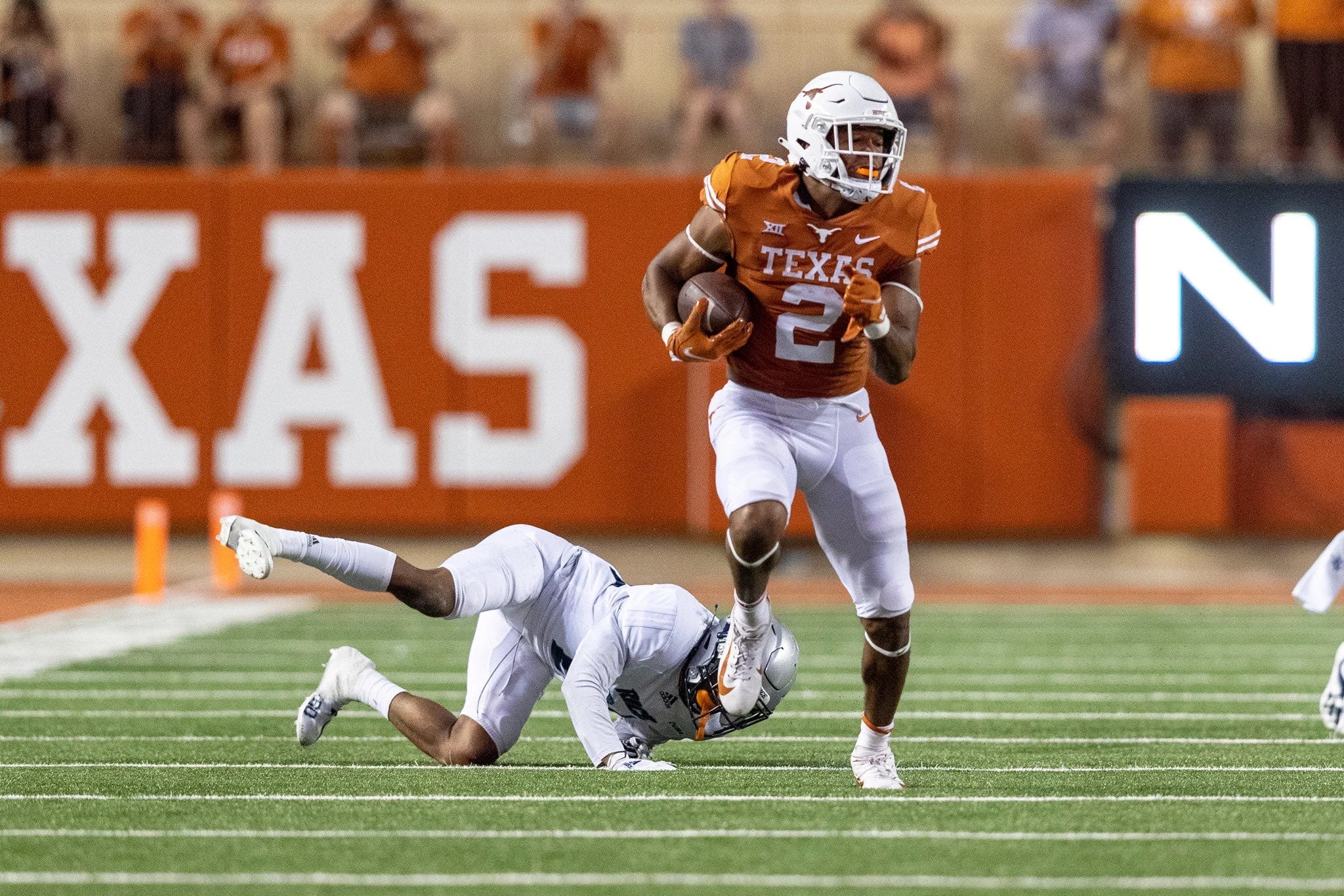 Chicago Bears: Breaking down the selection of RB Roschon Johnson