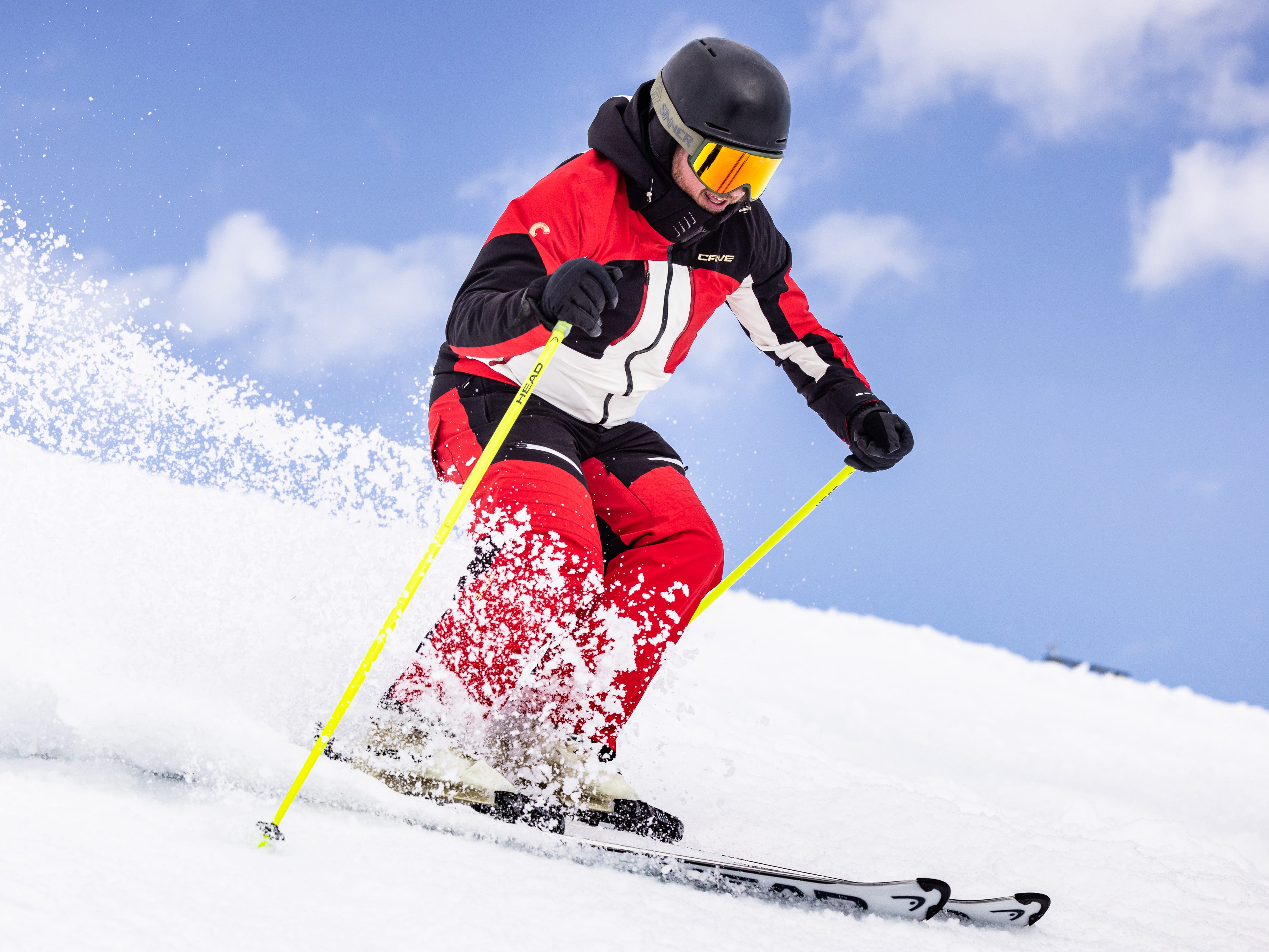Perfecting Short Turns: Steer Clear of These 3 Typical Skiing Errors