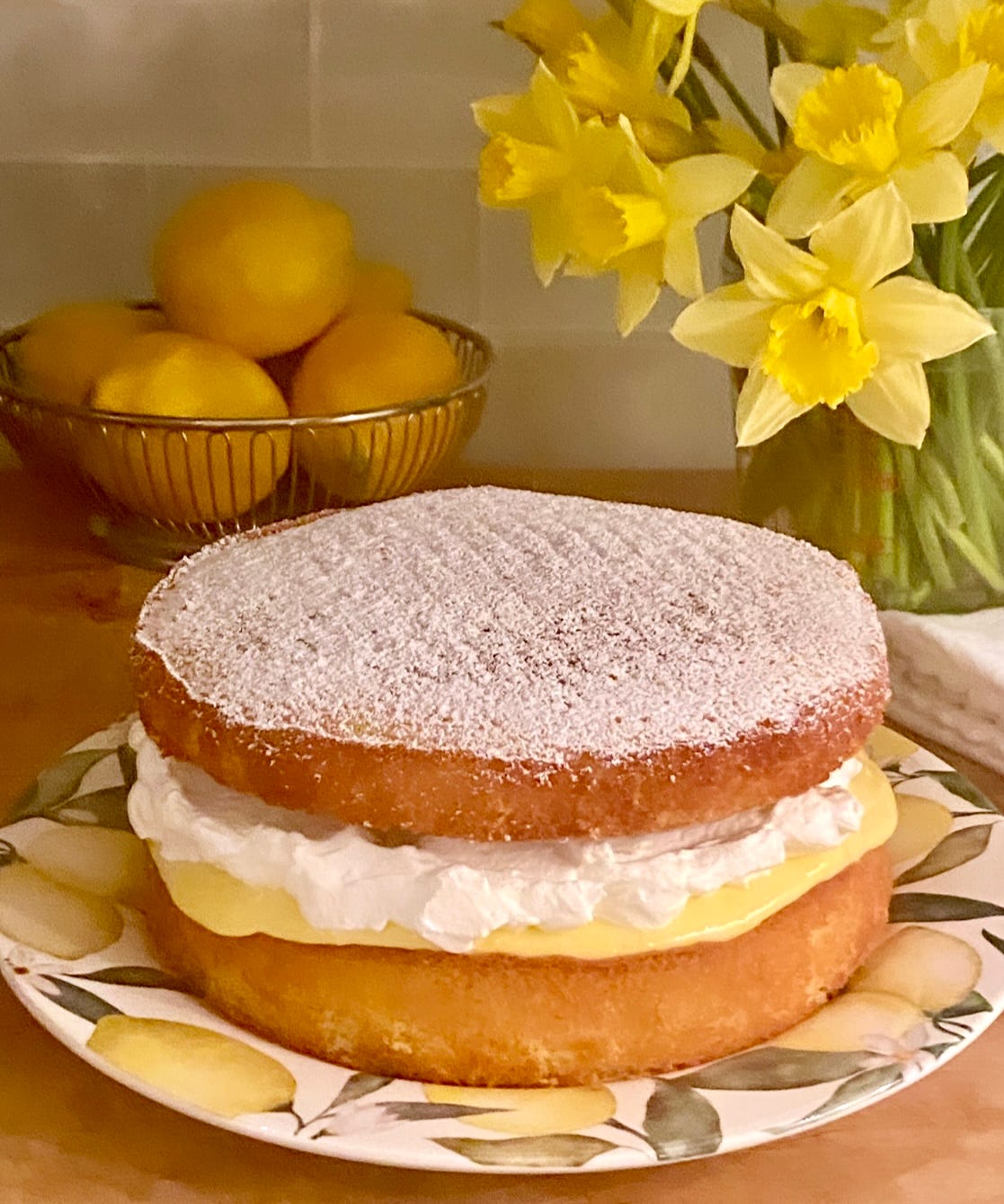 A Cake for Beyoncé, Miley and Dolly - by Jolene Handy
