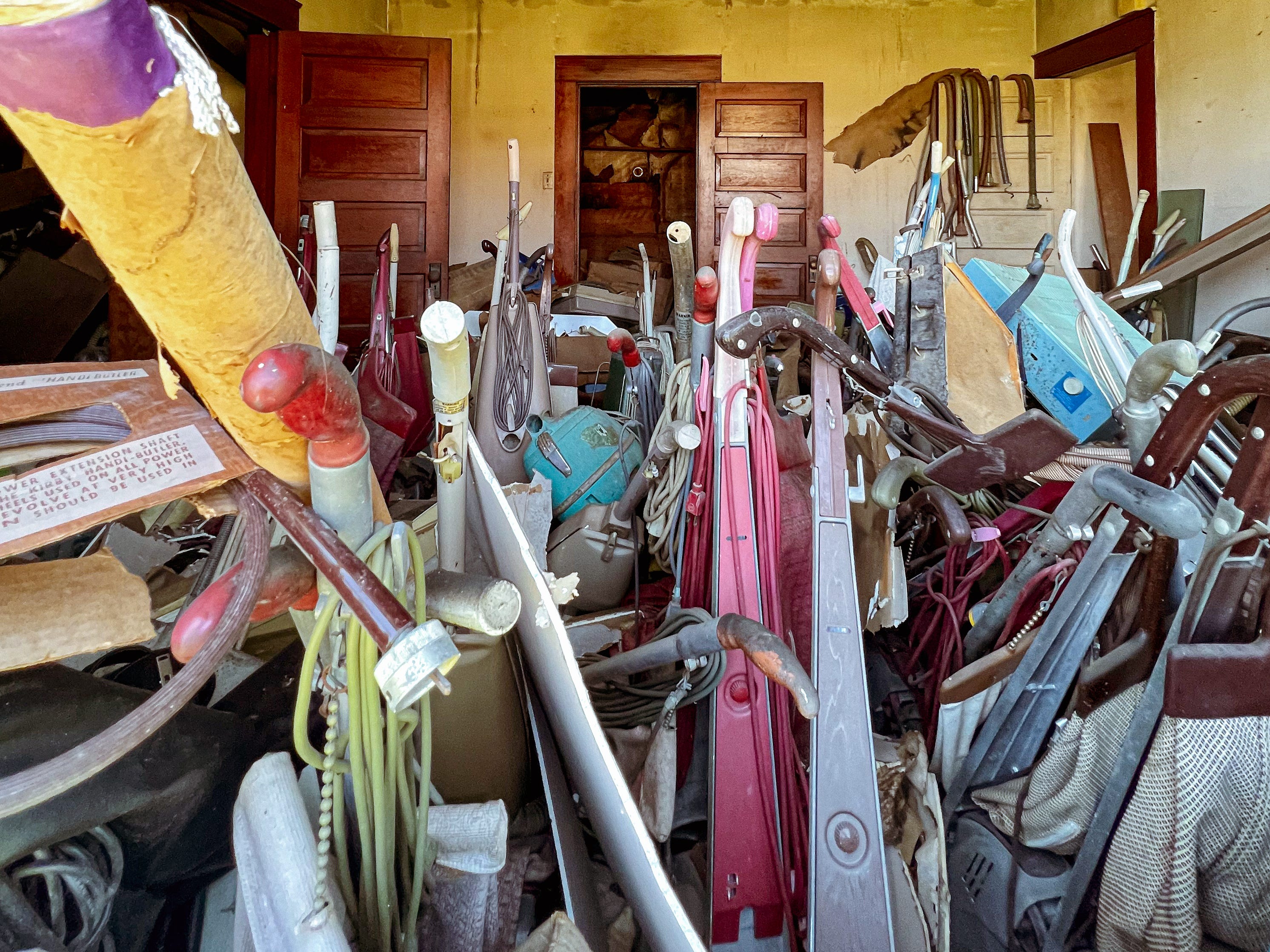 The Vacuum House of Locust Street - The Breafkast Blog