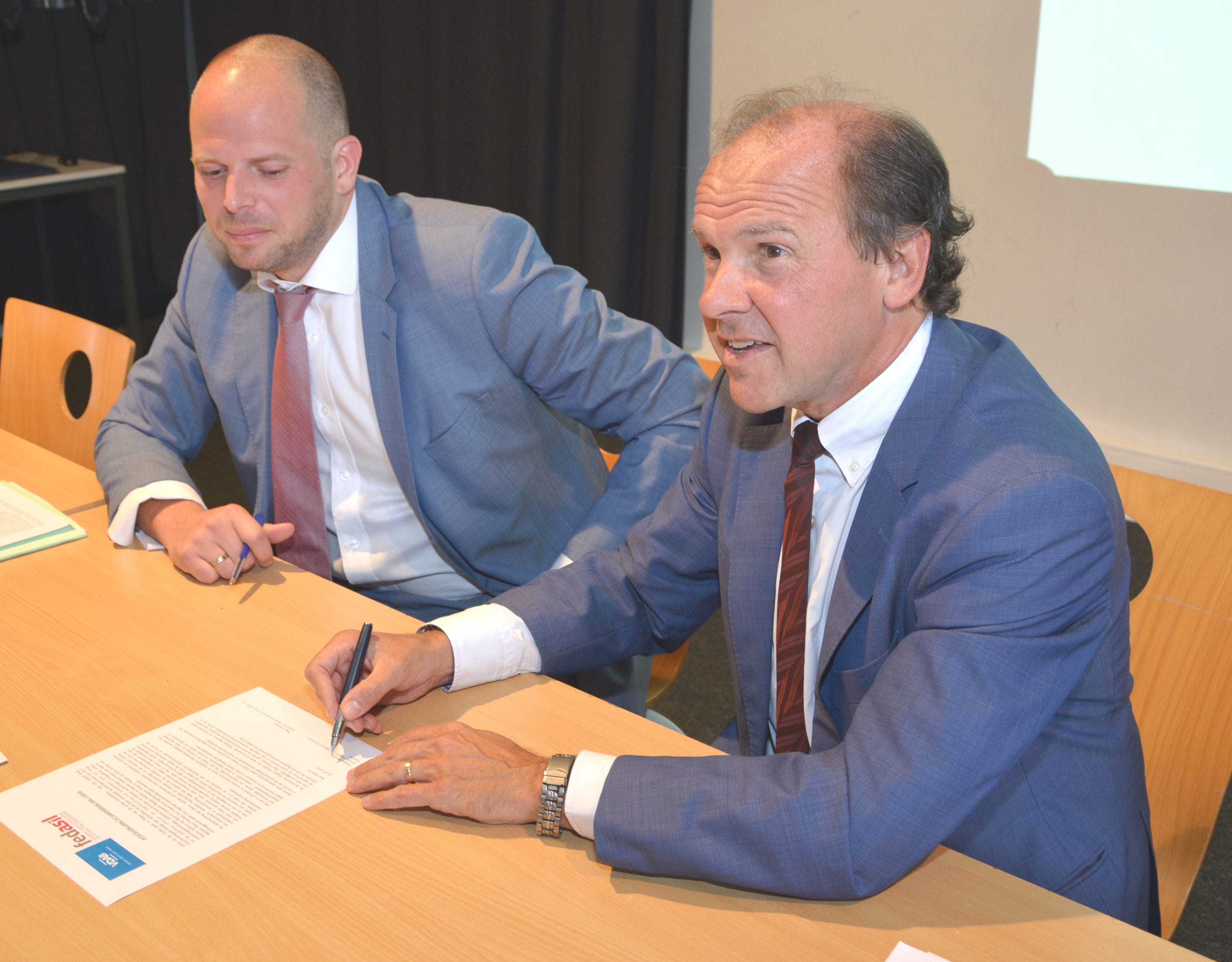 De migratielobby van VOKA en N-VA ontmaskerd