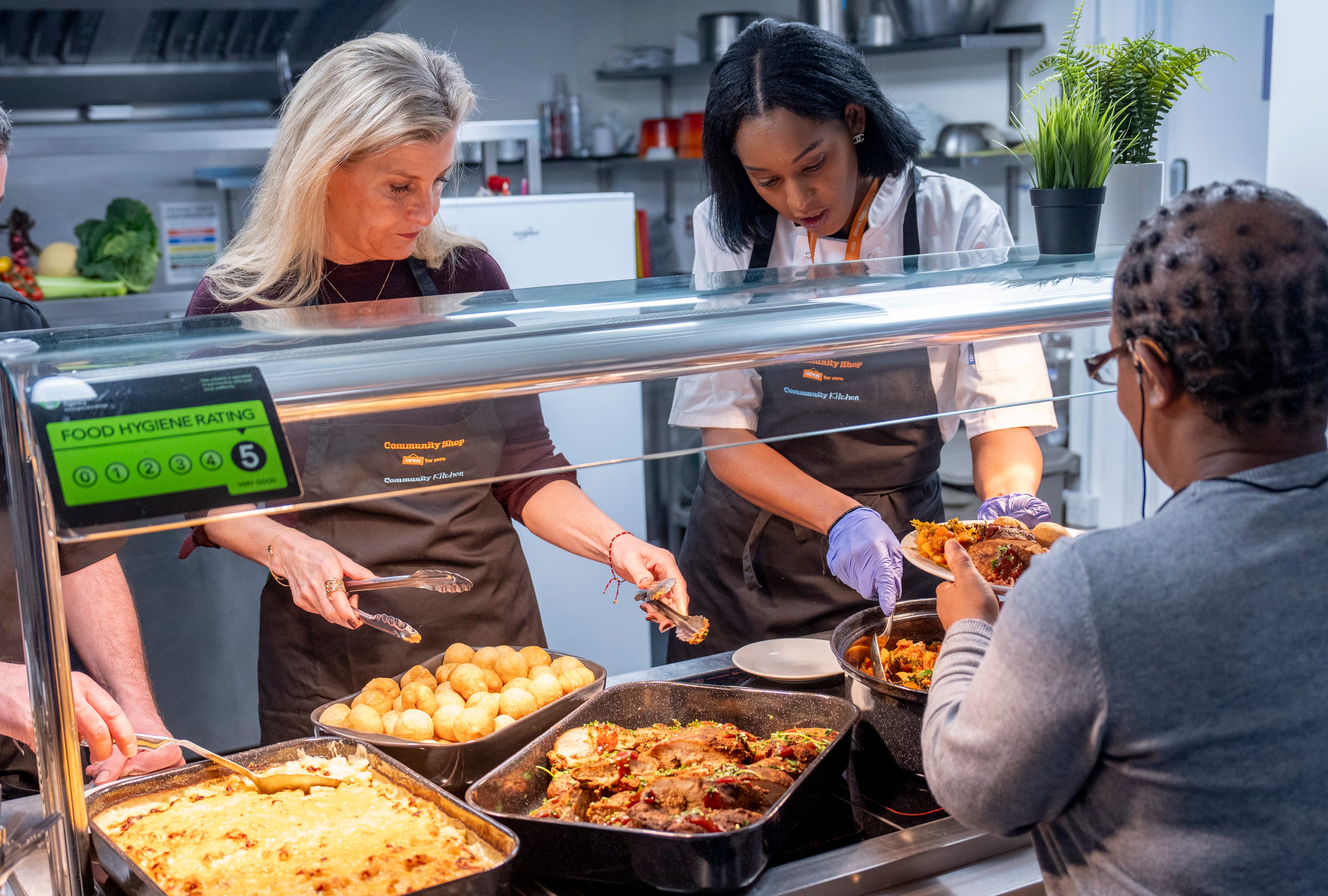 The Royal Dispatch - The HELLO! Royal Club