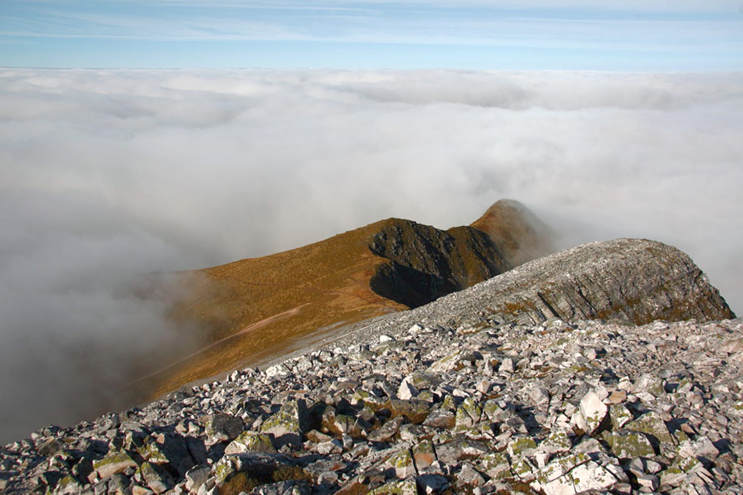 Is the Calvine UFO actually a distant mountaintop peeking through the mist?