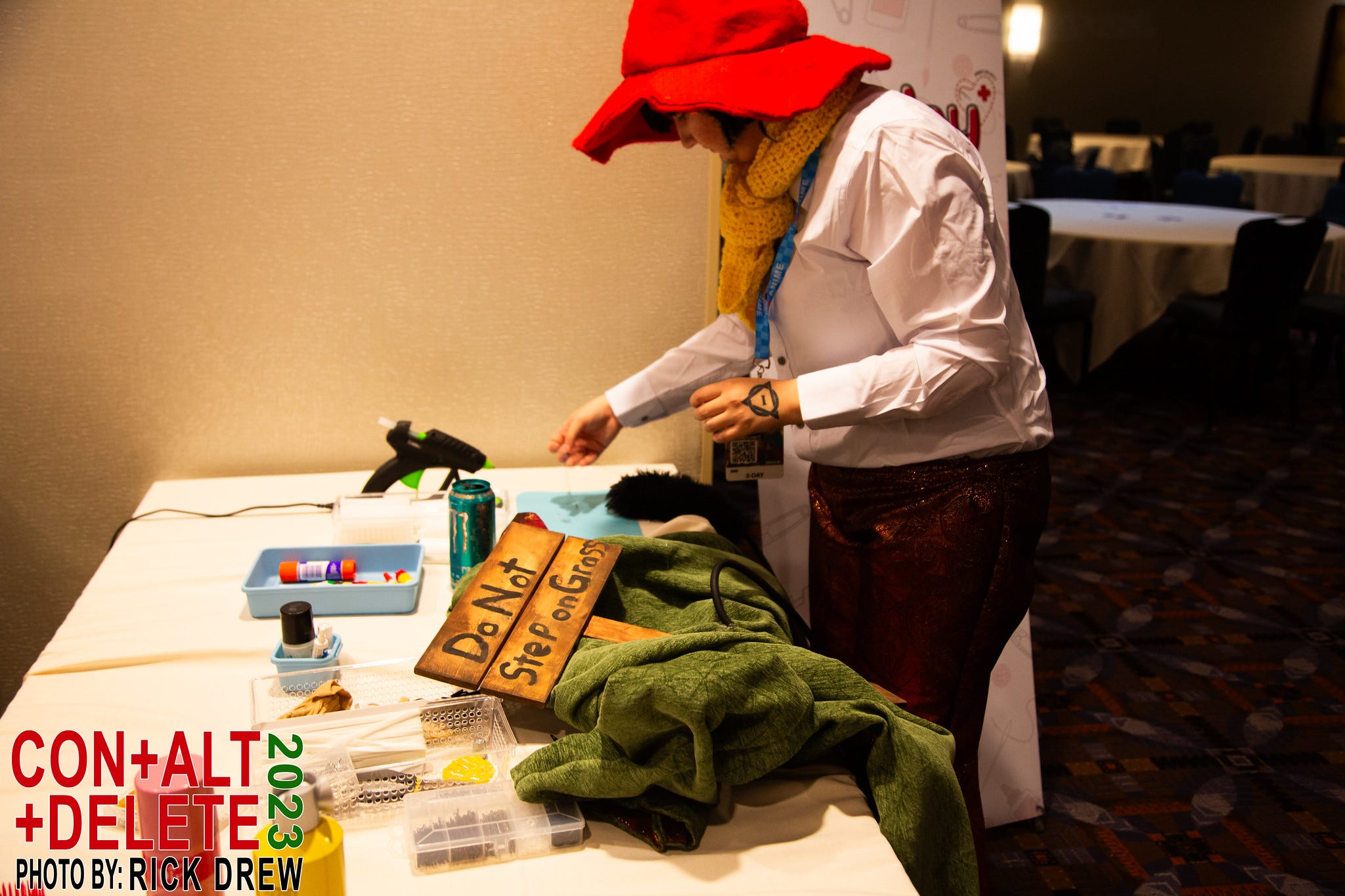 Craftsmanship on Display: Cosplay Building and Other Workshops at M.A.G.E.