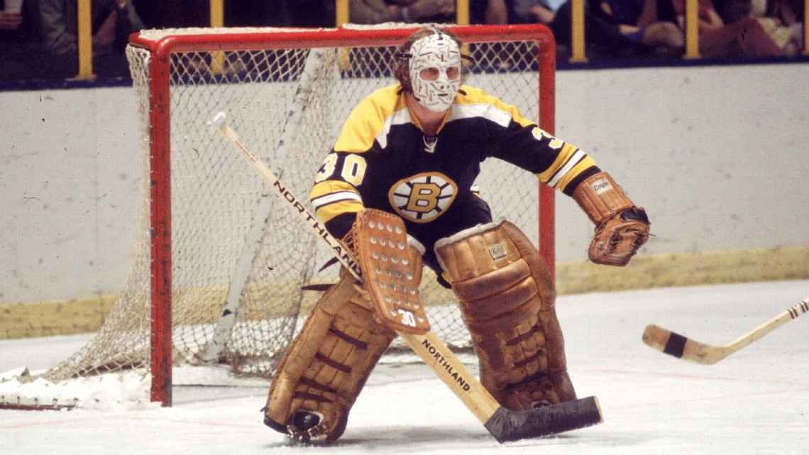 Bruins goaltender Linus Ullmark debuting a brand new Centennial ...