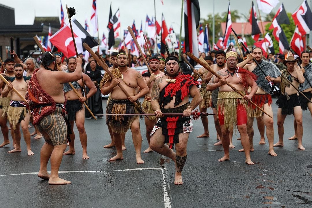 Peaceful Māori Hikoi Advances - In Pictures