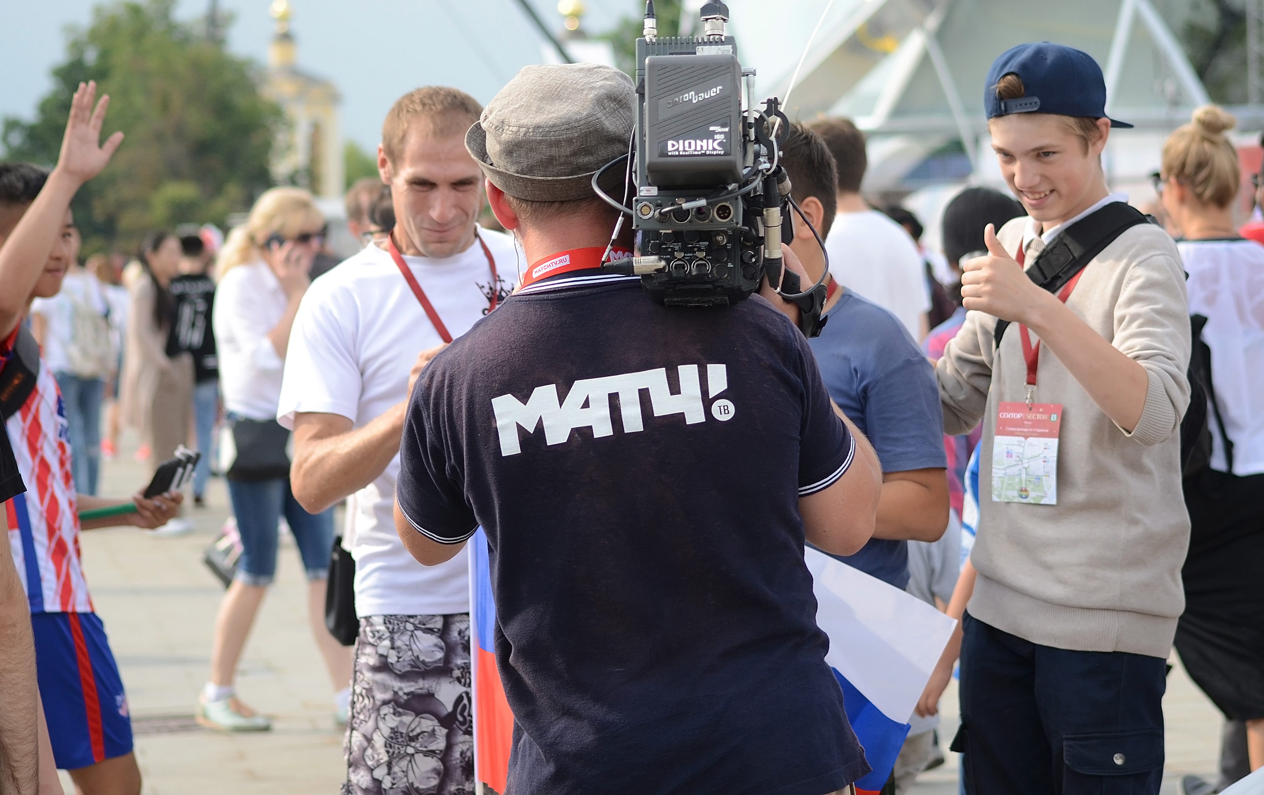 UFC’s Russian broadcast partner censors MMA fighter for supporting Ukraine