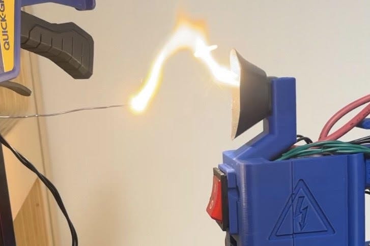 Build a Powerful High Voltage Generator That's Also an Induction Heater ...