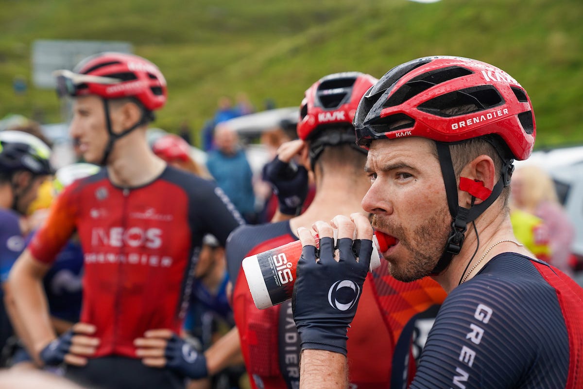 First day in the office 🏢: Luke Rowe rolls out with Decathlon AG2R La ...