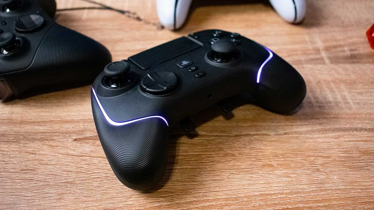 Razer Wolverine V2 Pro review: Razer's answer to the DualSense Edge