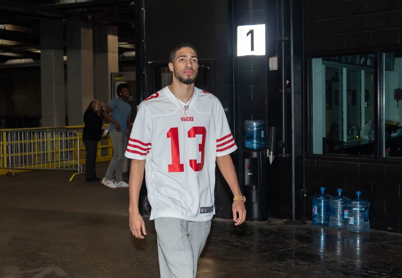 Tyrese Haliburton is backing San Francisco 49ers, QB Brock Purdy in ...