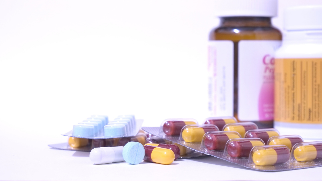 How to Choose Quality Supplements (+ Red Flags to Look For)