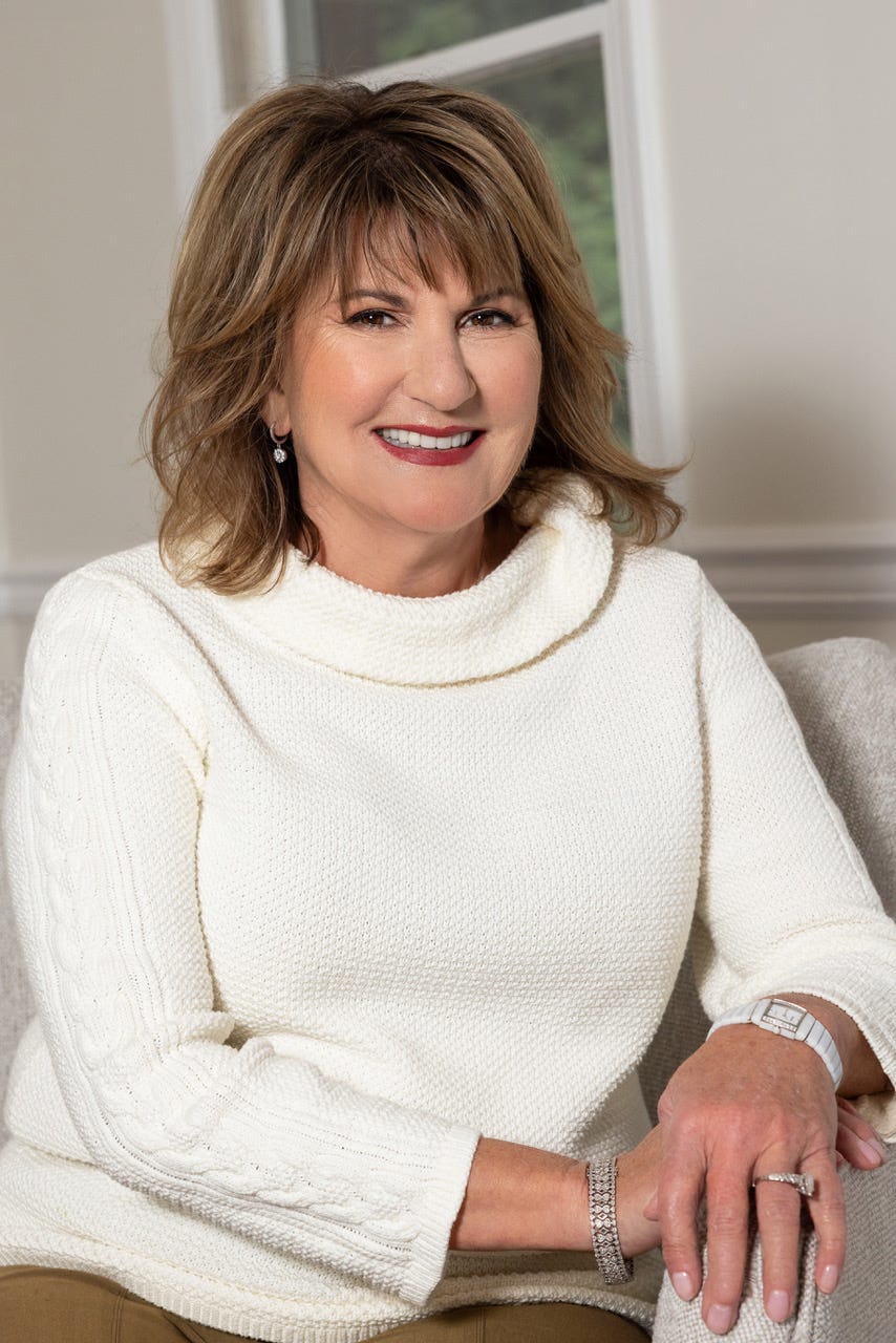 Meet The Editor #4: Cynthia Allen - In A Flash