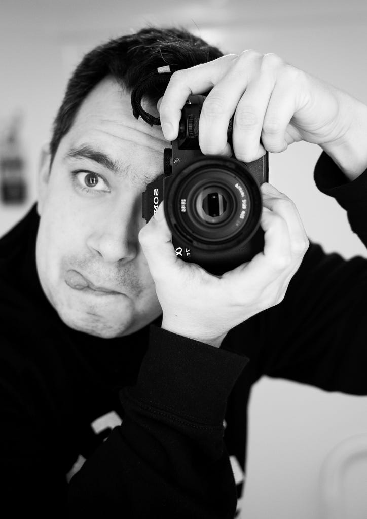 The Dark Rooms of... Xavier Buendia - by Marcel Borgstijn