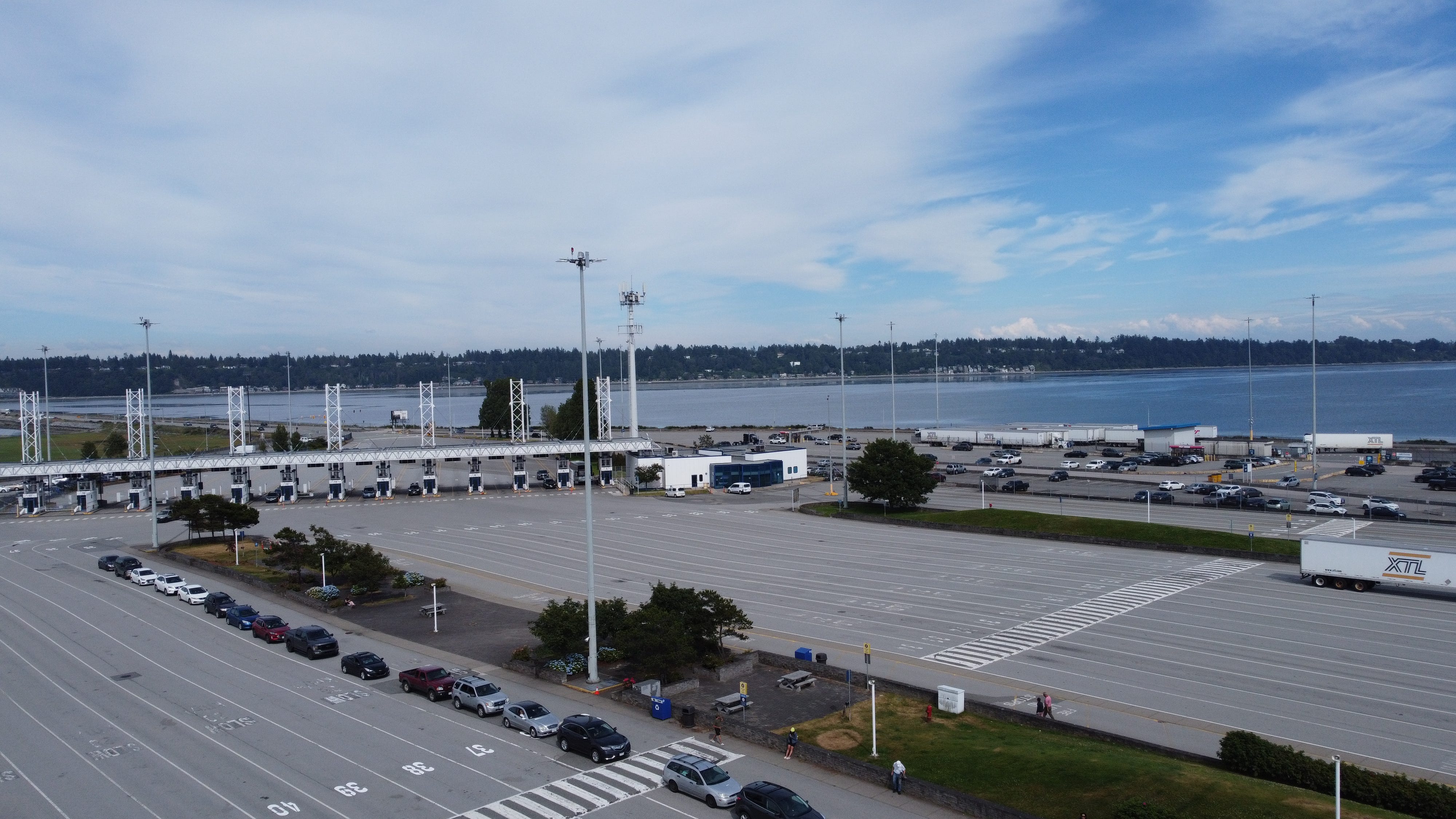 Traveling on a limited budget... - by MileHigh Vertical