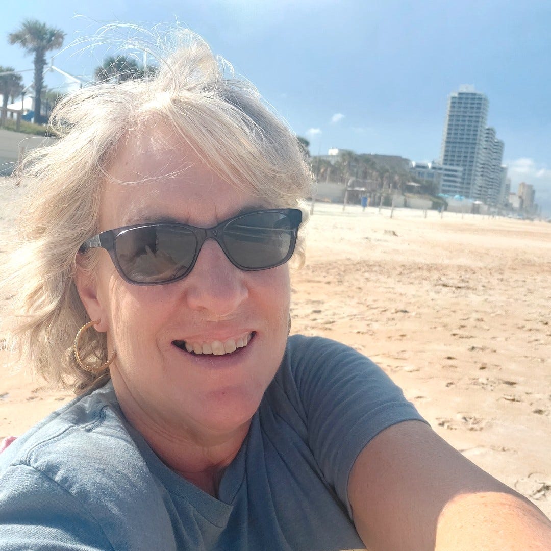 Join Lisa Crosby’s subscriber chat