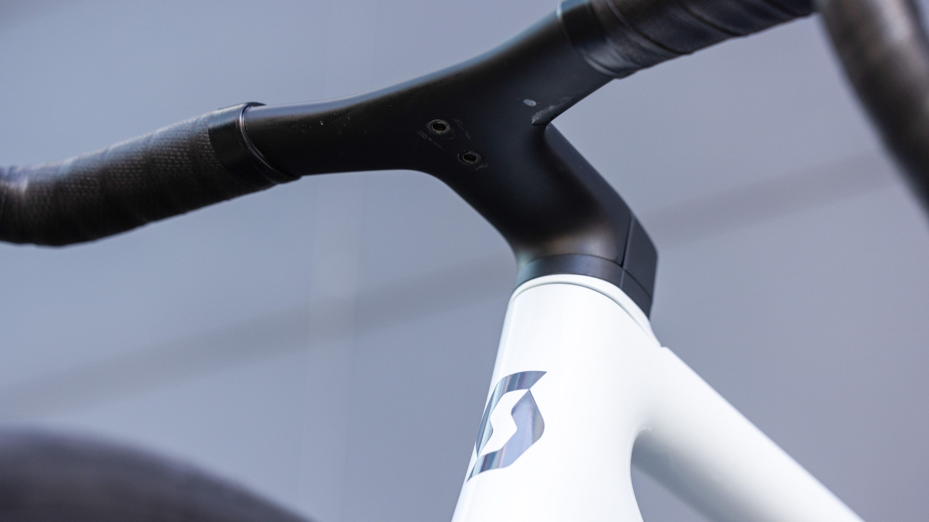 The new Scott Addict RC hopes light still makes right