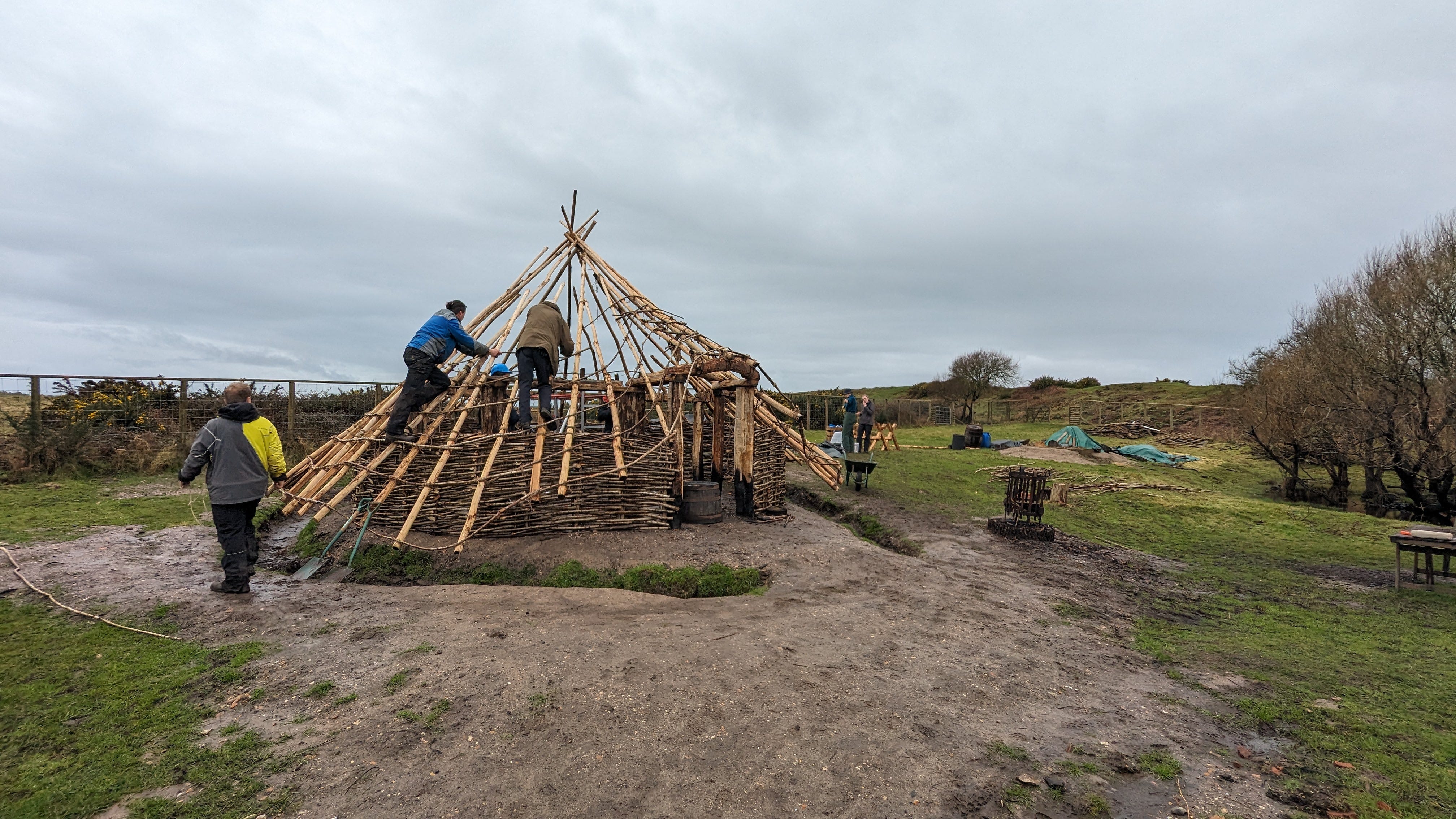 Can You Digitise an Iron Age Roundhouse With Your Phone?
