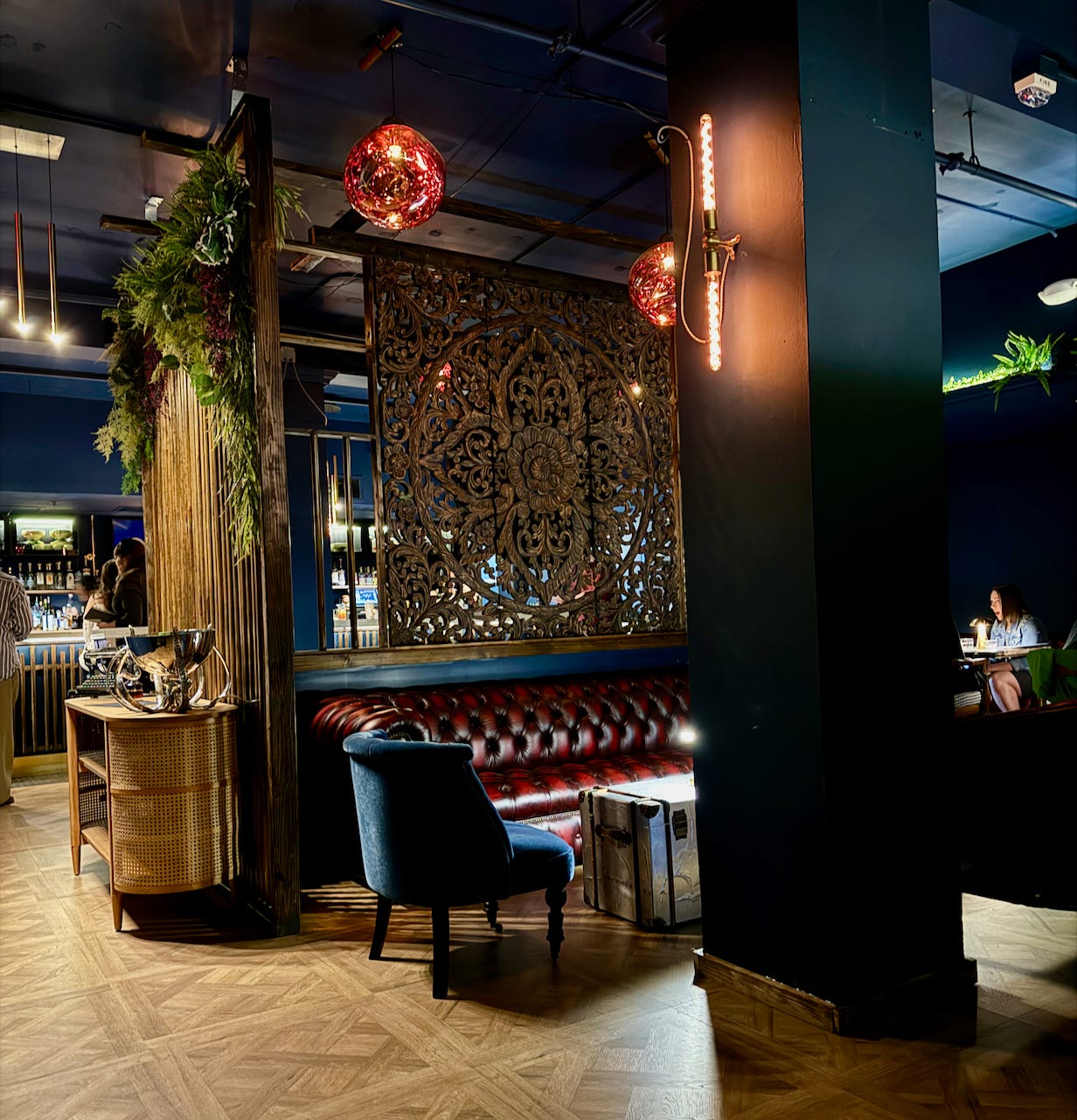 Glamour underground 🍽 - by Matthew Schniper