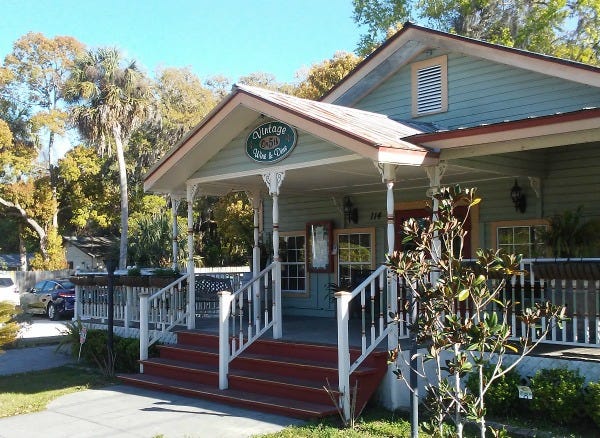 Saturday Restaurant Review - by Mike Miller